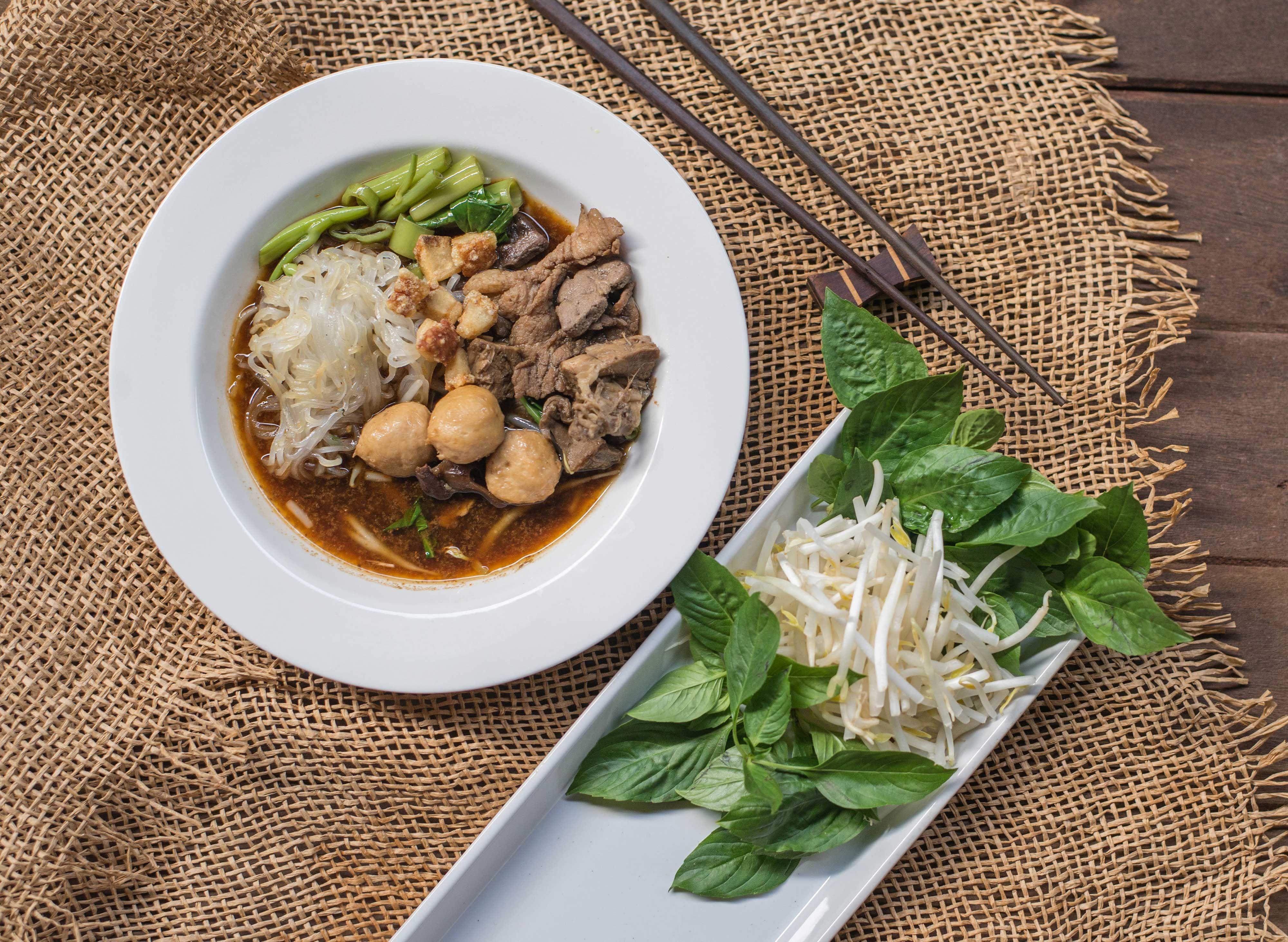 Mae Mong Arhan Tam Sung and Guay Tiao delivery near you in Bueng Kan ...