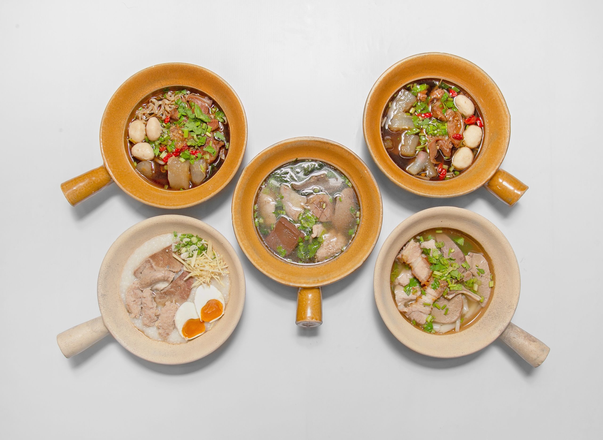 Jok Jae Ben Tom Lueat Mhoo Ching Chu Chai delivery near you in ...