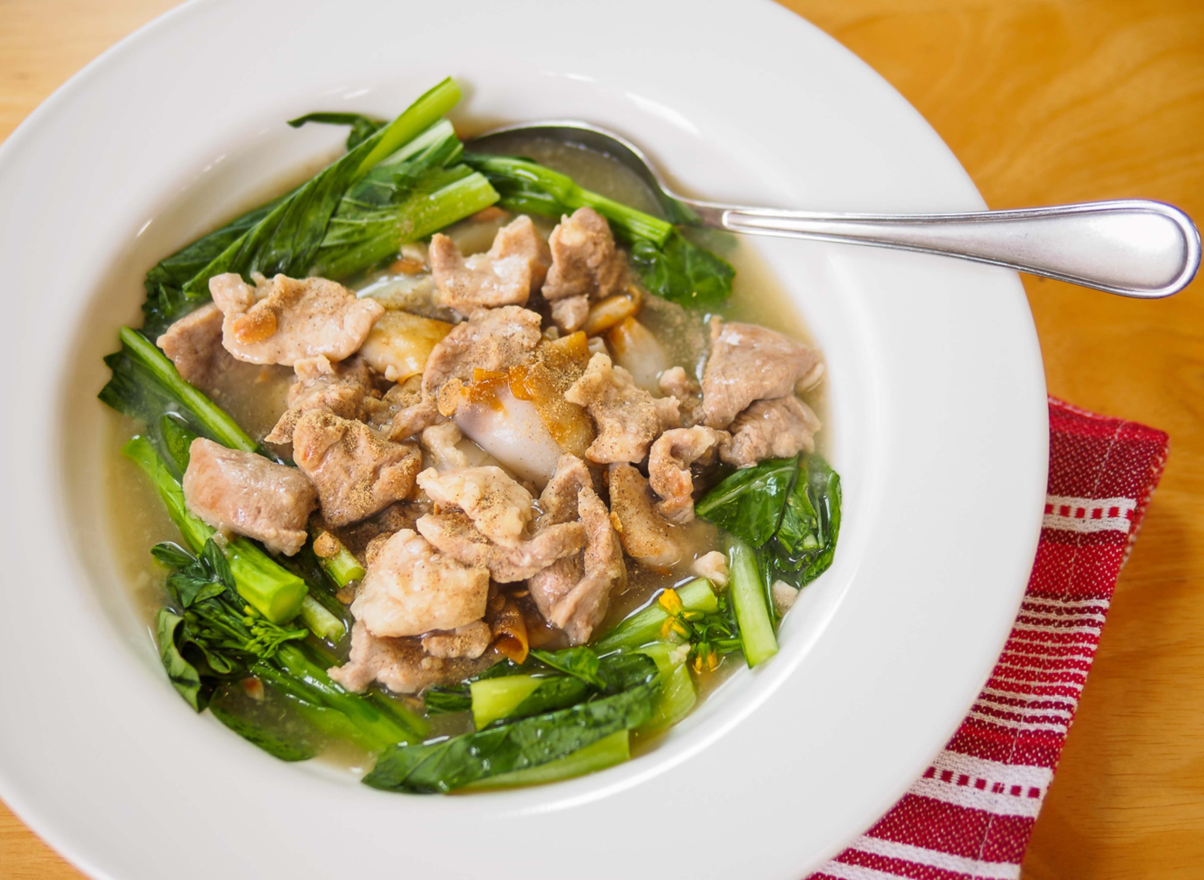 Rard Na Supper Yord Pak (Mae Sai) delivery near you in Chiang Rai ...