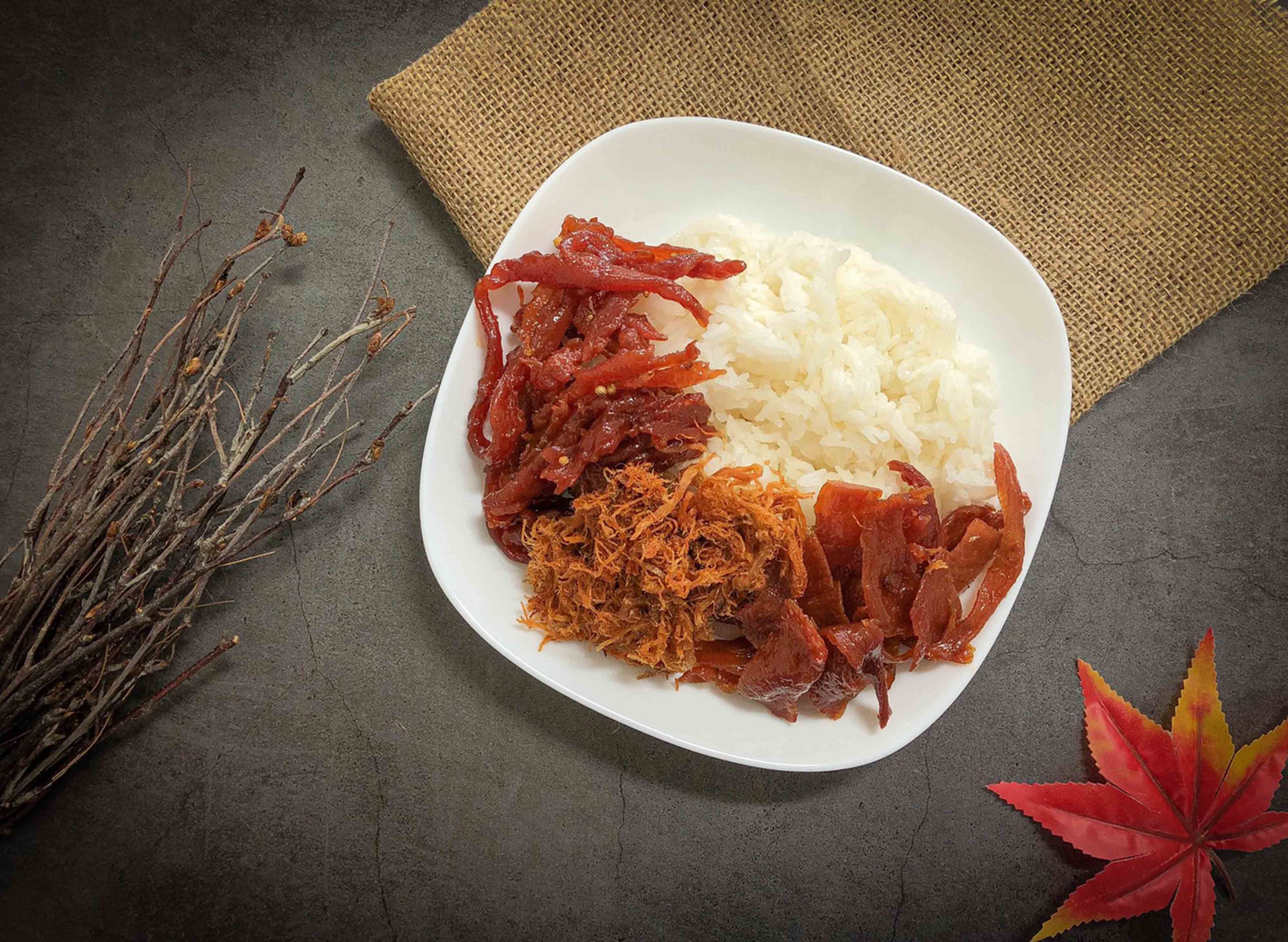 Khao Niao Mu Ar Kong delivery near you in Chanthaburi| foodpanda