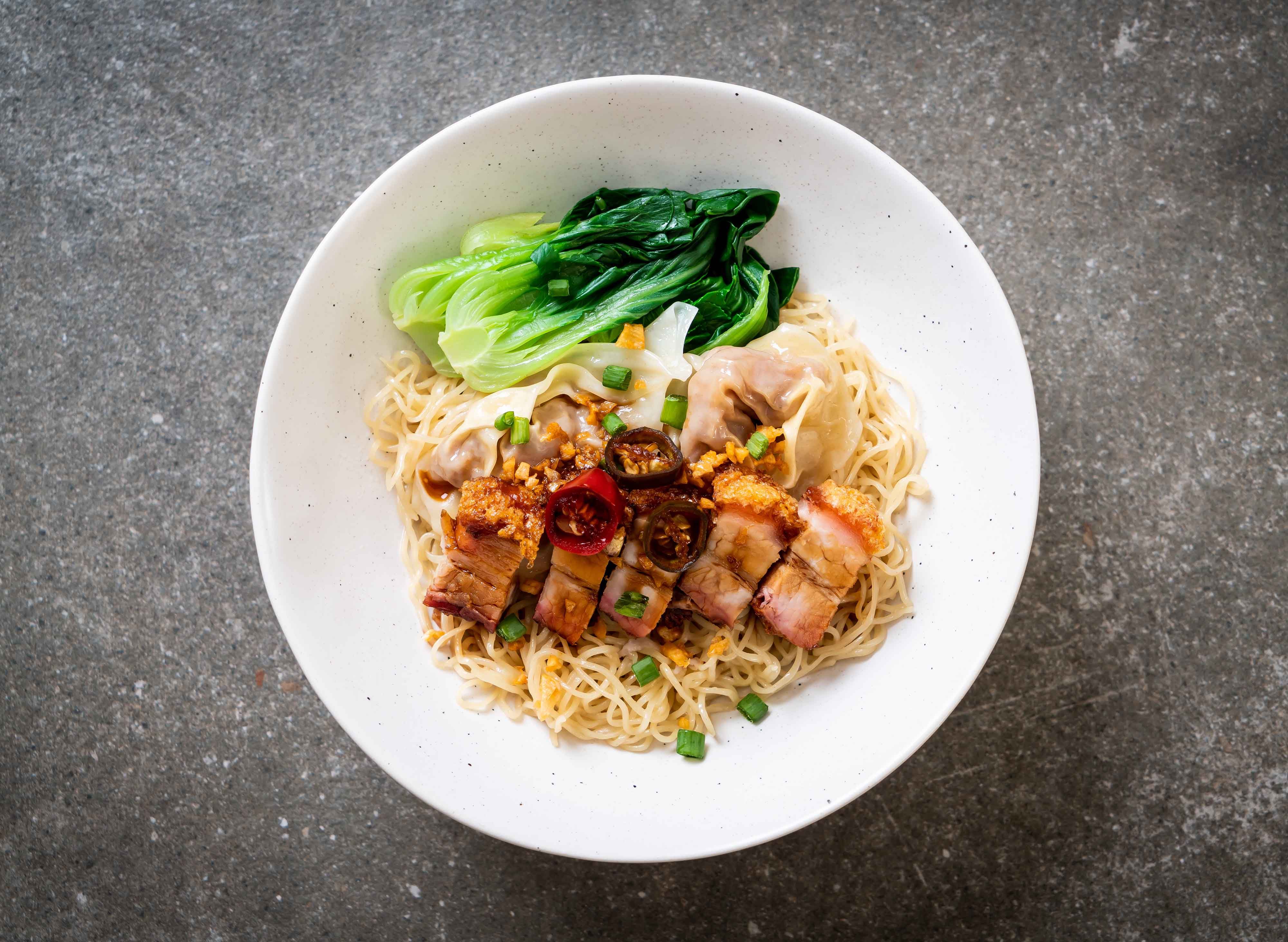 Khao Moo Krop Khao Moo Op Ong Kuaitiao Moo Op Ong delivery near you in ...