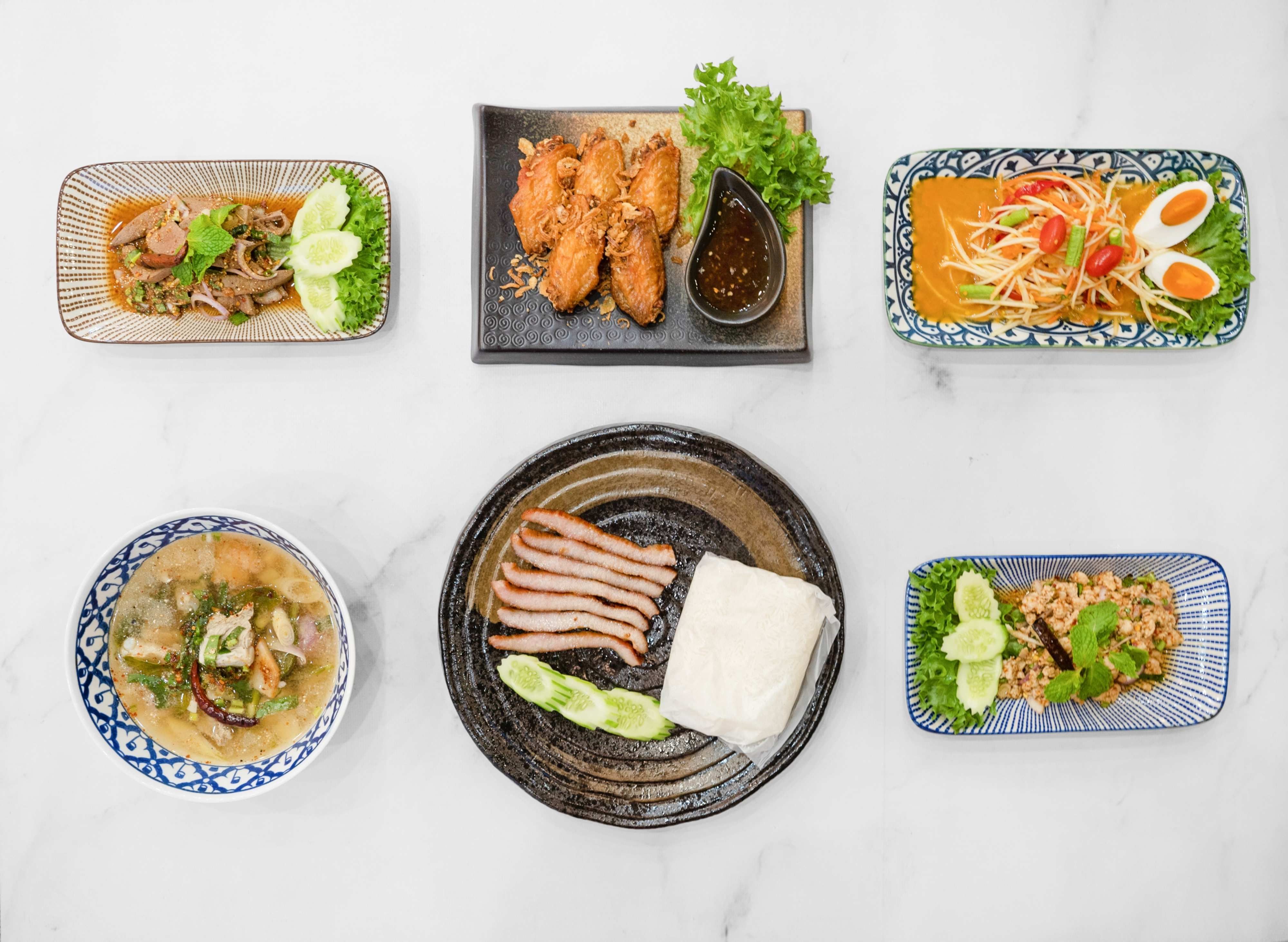 Kor Mhoo Yang Mae Sopa (The Walk Ratchaphruek) delivery near you in ...