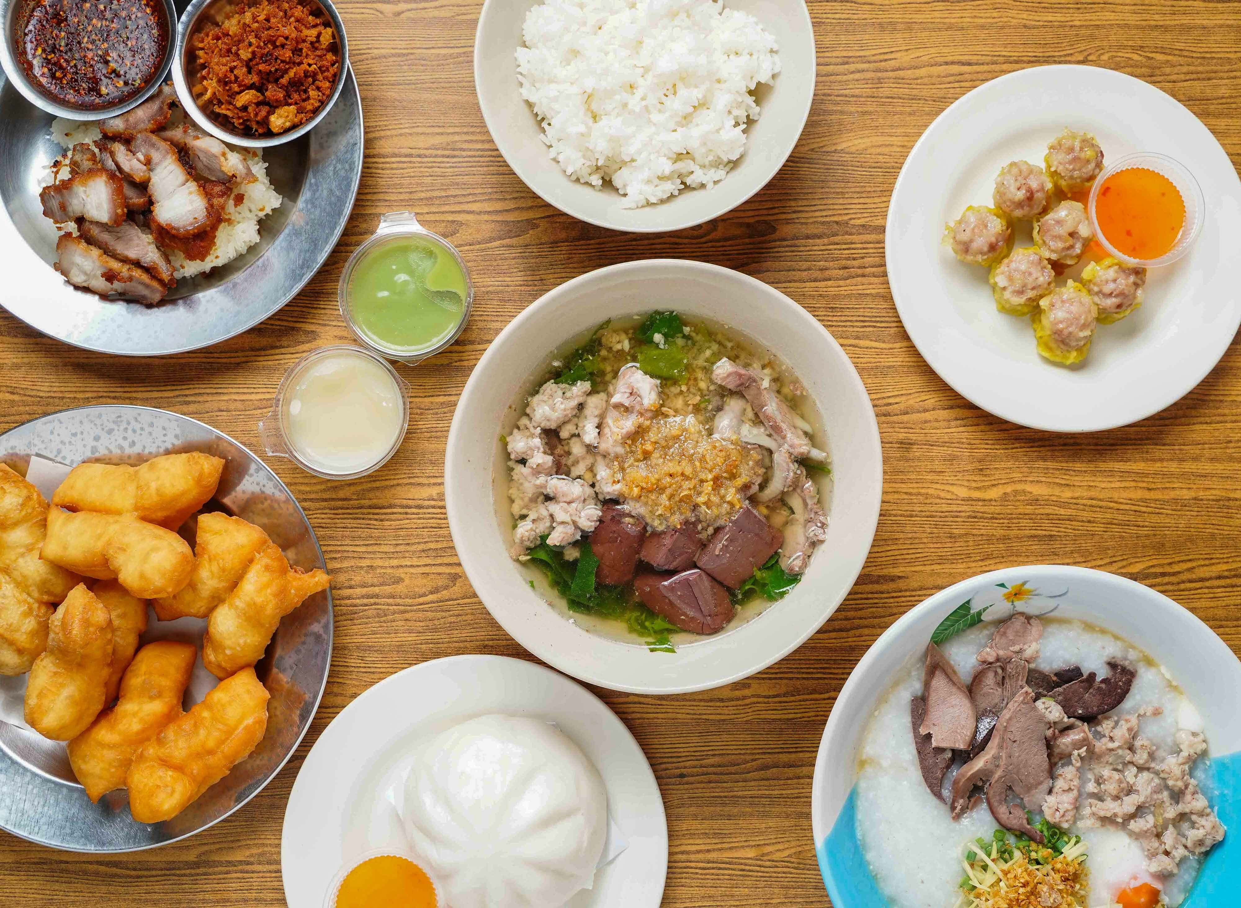 Lung Chok Kao Lao Leuat Moo delivery near you in Songkhla| foodpanda