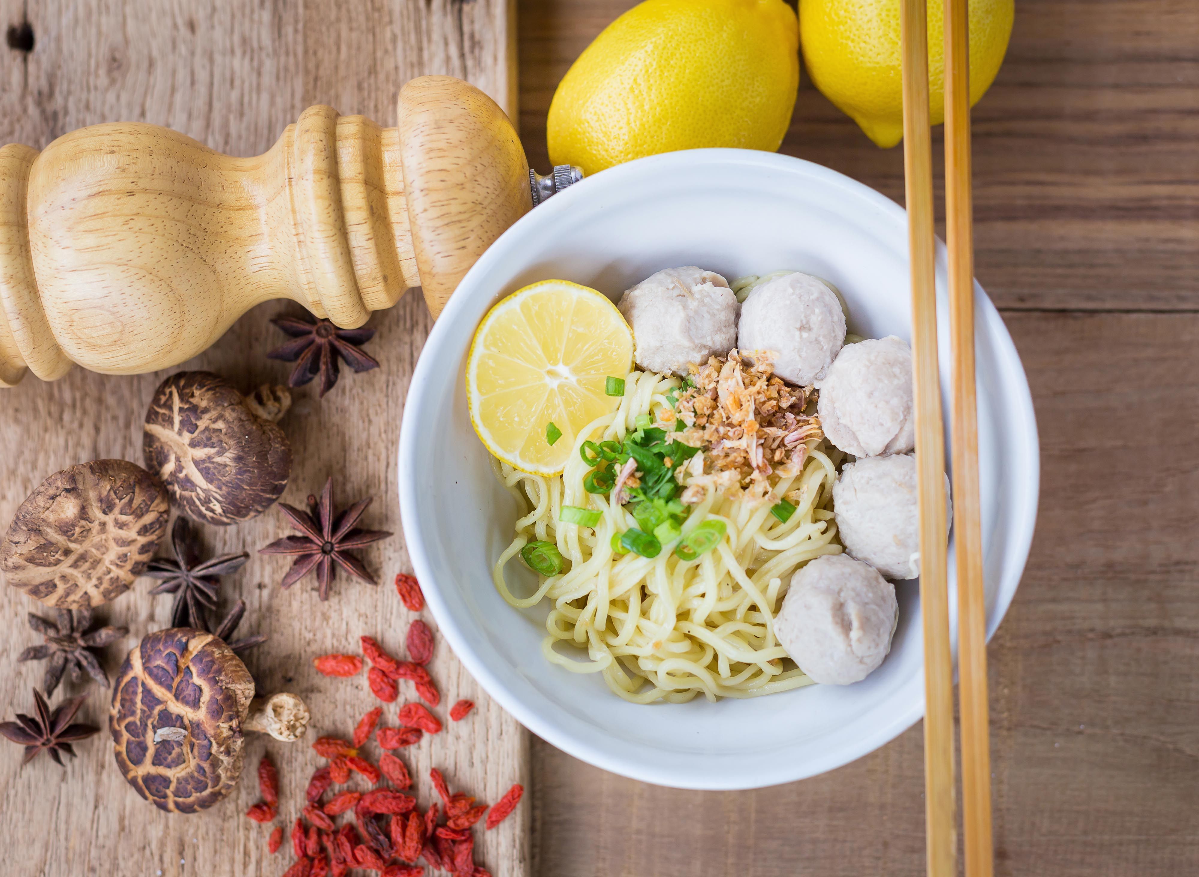 Nantanon Guay Tiew Mhoo Kai Pla (Wat Kob) delivery near you in Nakhon ...