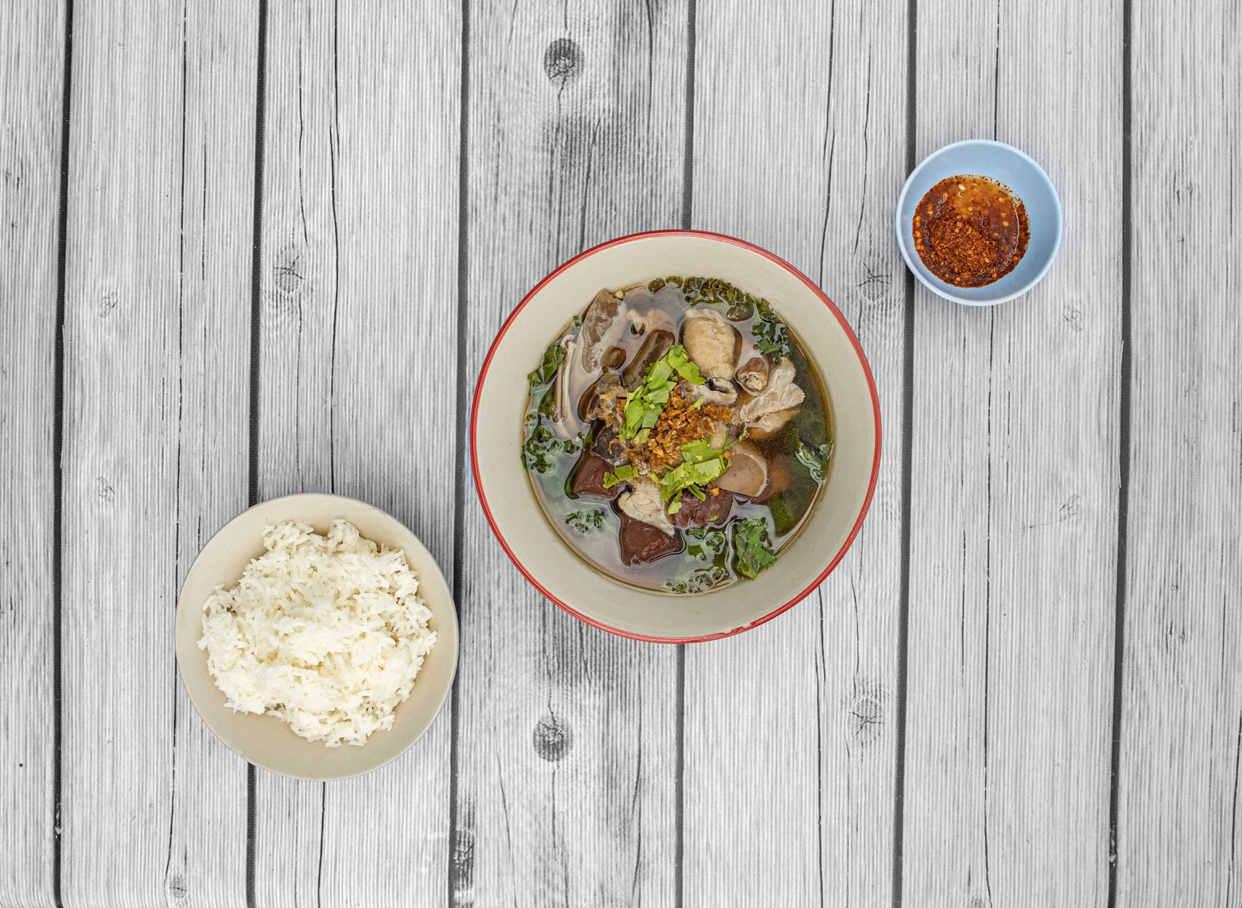 Tom Lued Mhoo KS delivery near you in Bangkok| foodpanda