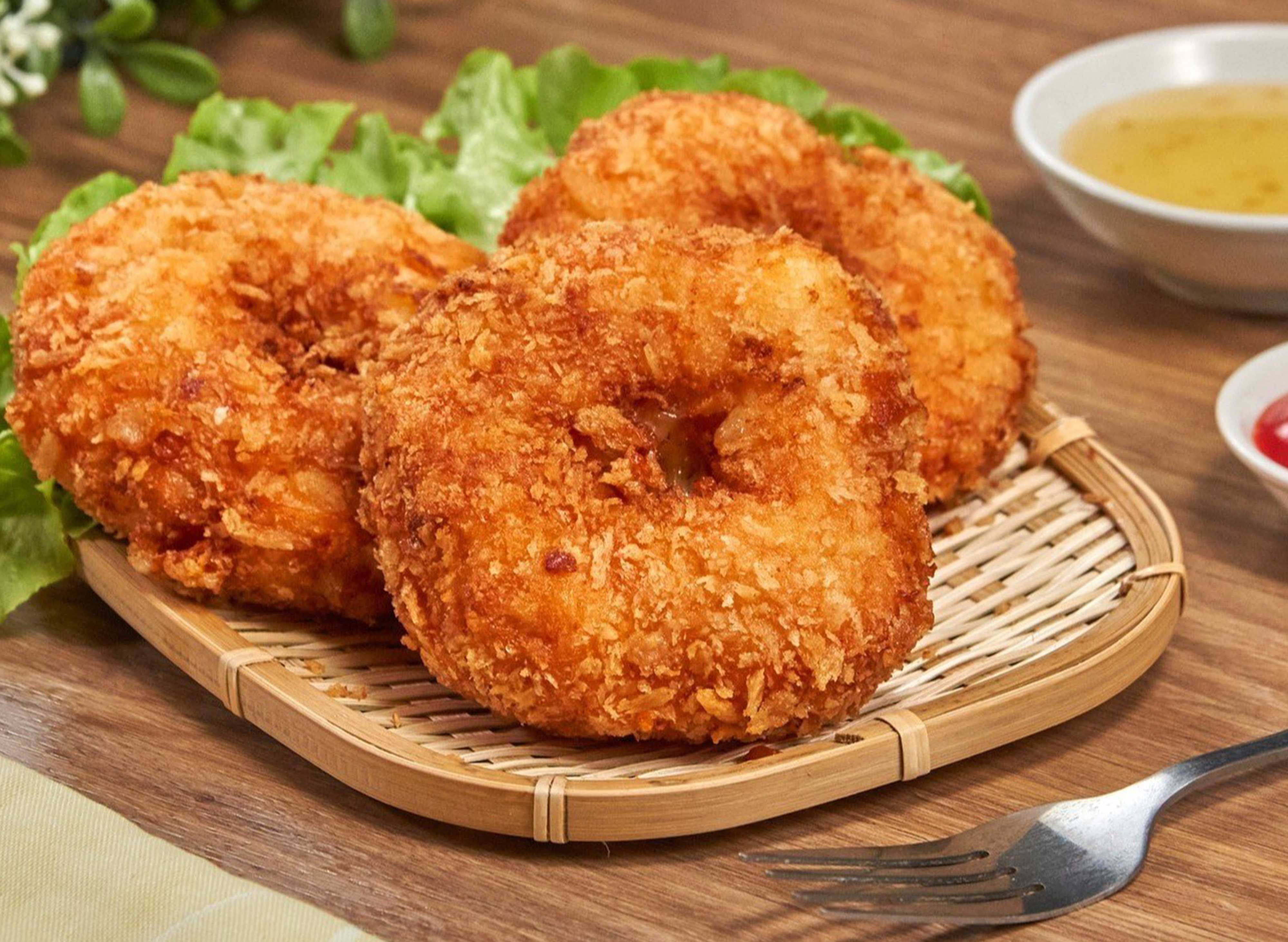 French Fries Rad Cheese by Nong Shogun delivery near you in Samut ...