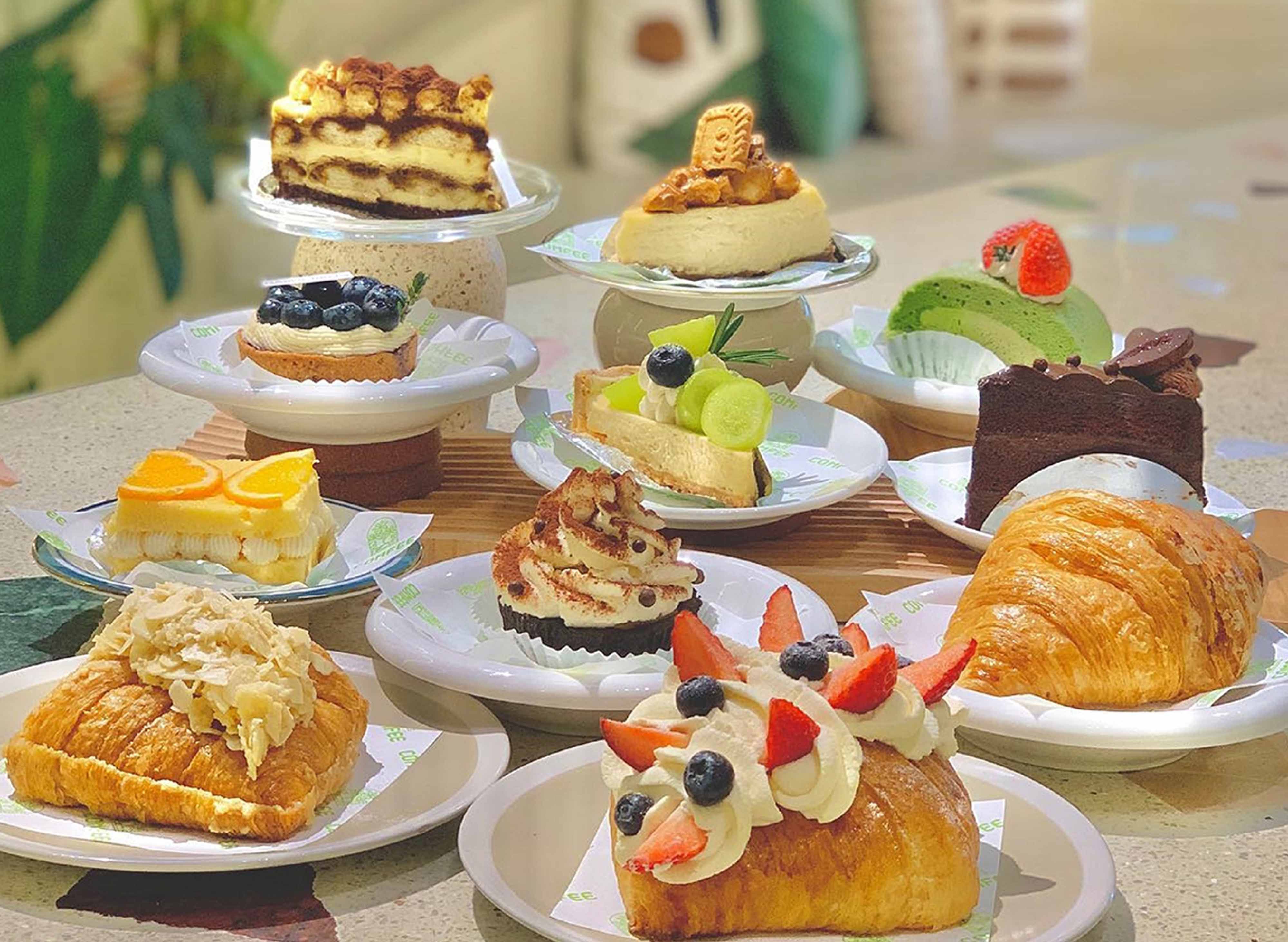 Comfee Logo COMFEE' Slimline Freestanding Dishwasher FD934B W With