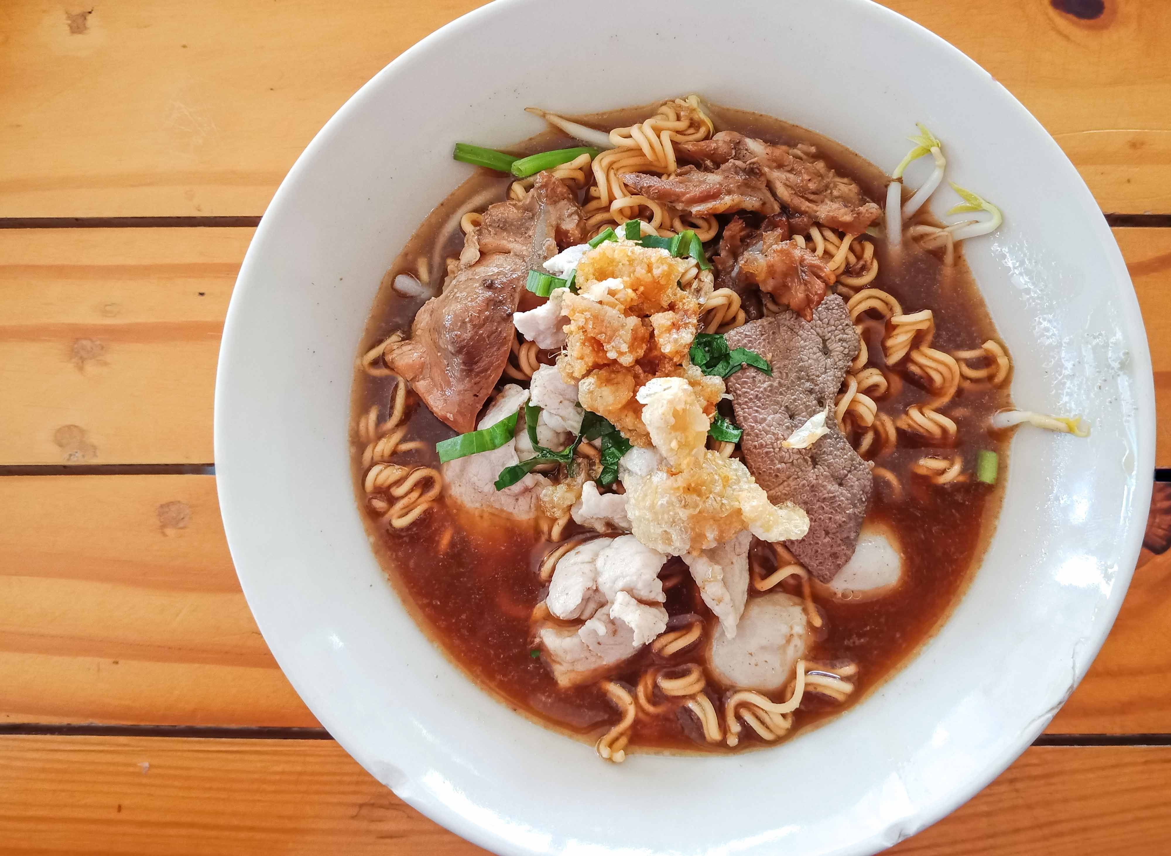 Guay Tiew Nuea Tun Moo Tun (Ladprao Wang Hin 24) delivery near you in ...