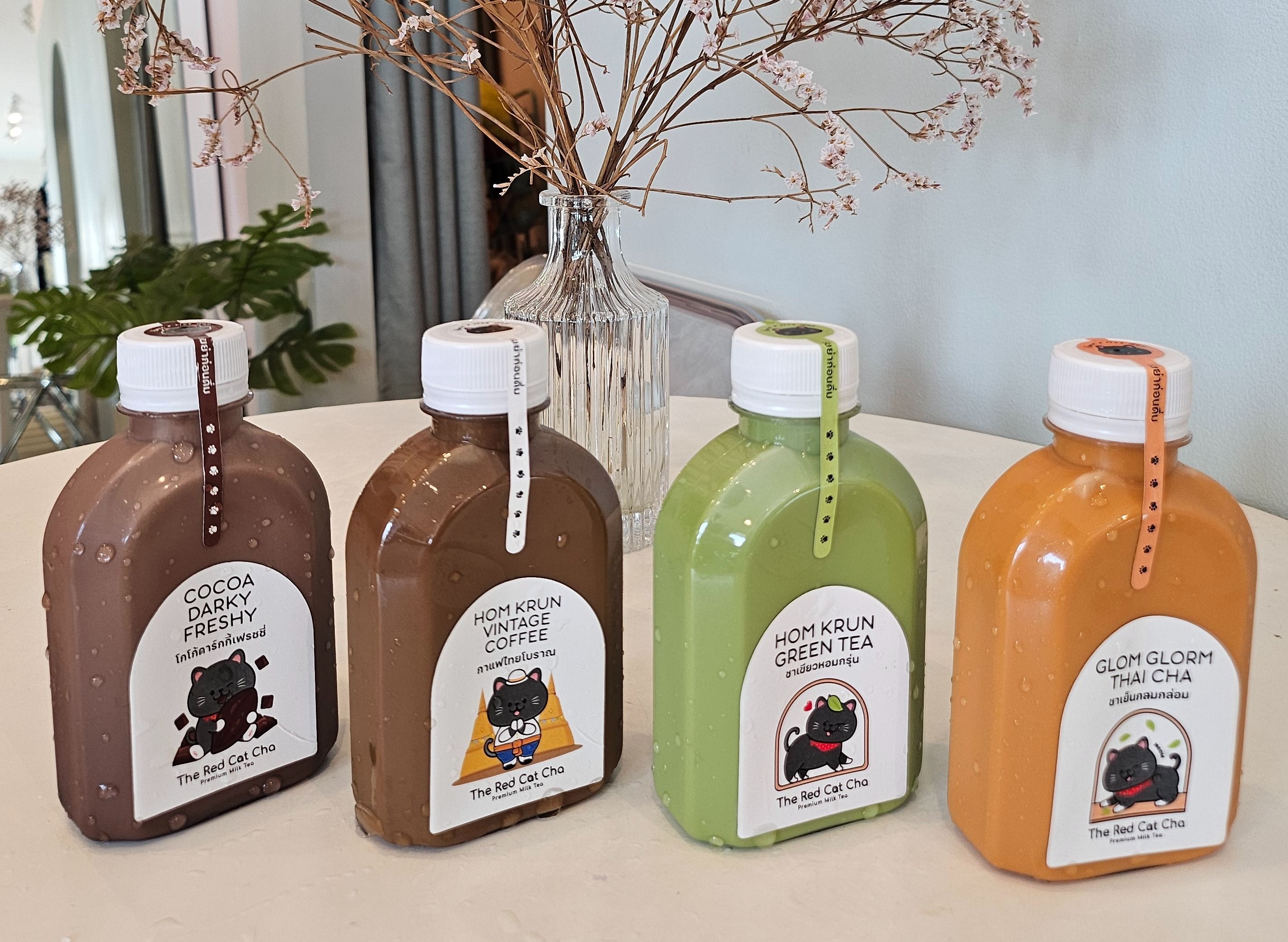 The Red Cat Cha Cha Maew Daeng delivery near you in Chiang Mai| foodpanda