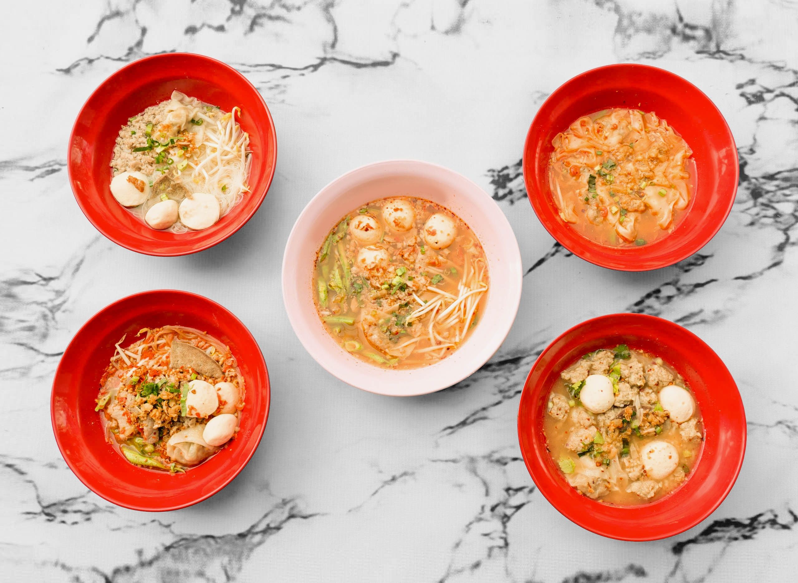 Kuk Kan Guay Tiew Tom Yum Sukhothais delivery near you in Bangkok ...