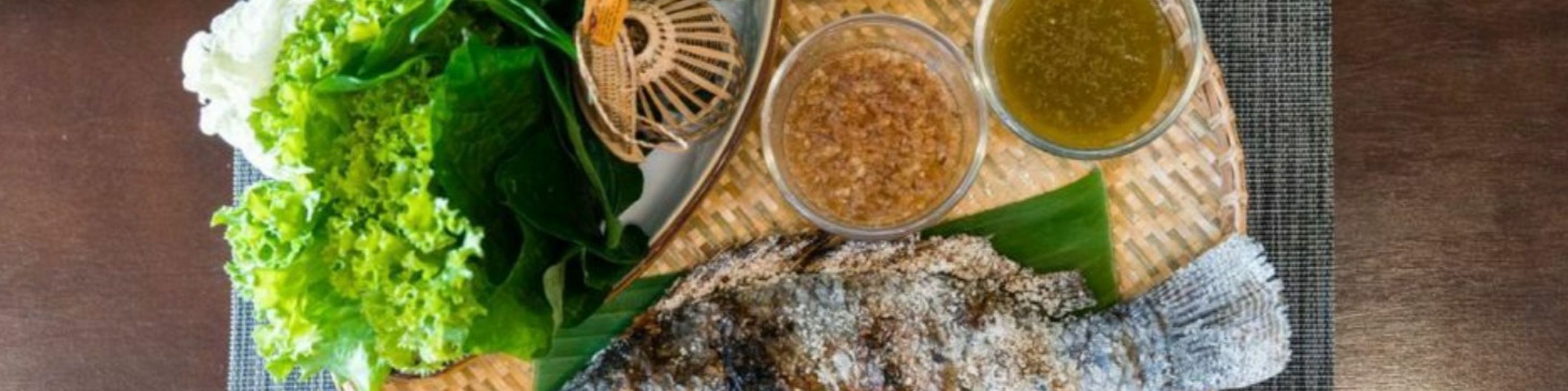 Miang Pla Pao (Suwan Kleao Thong Market) delivery near you in Bangkok ...