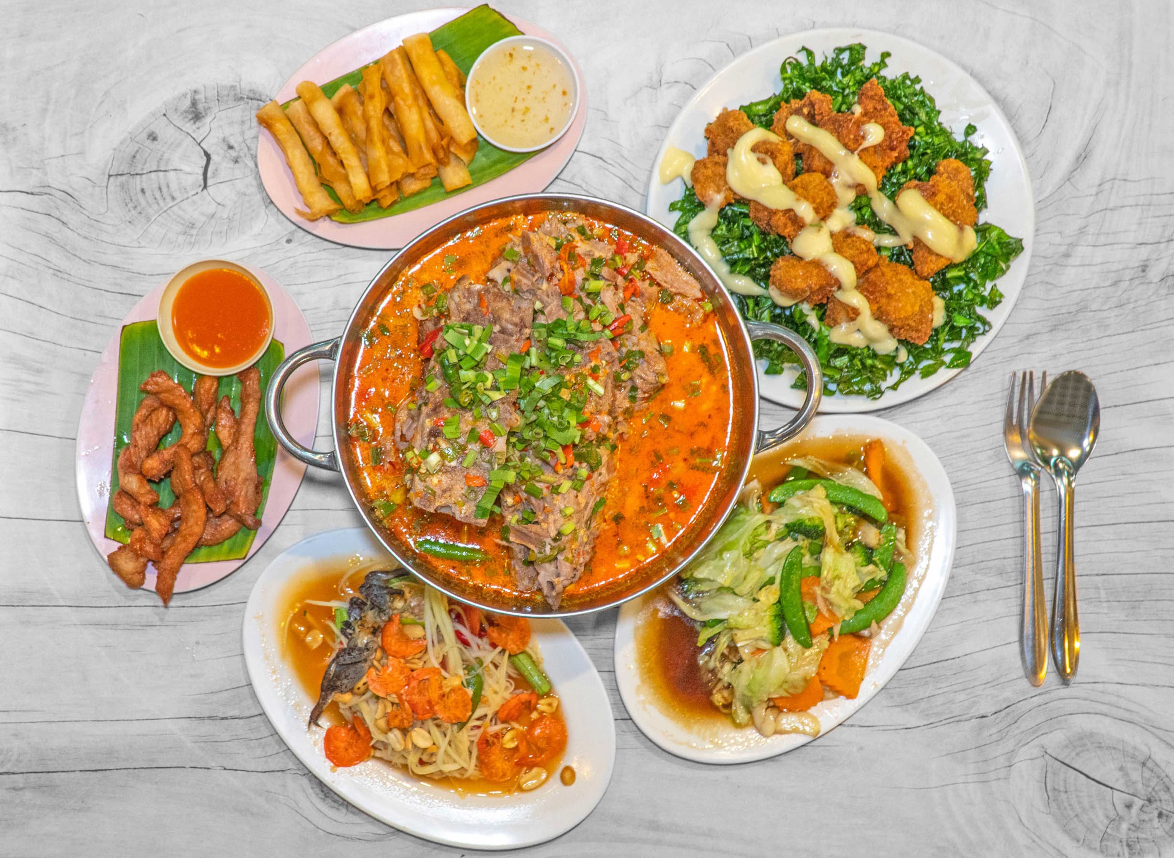Leng Super Zab Minburi delivery near you in Bangkok| foodpanda