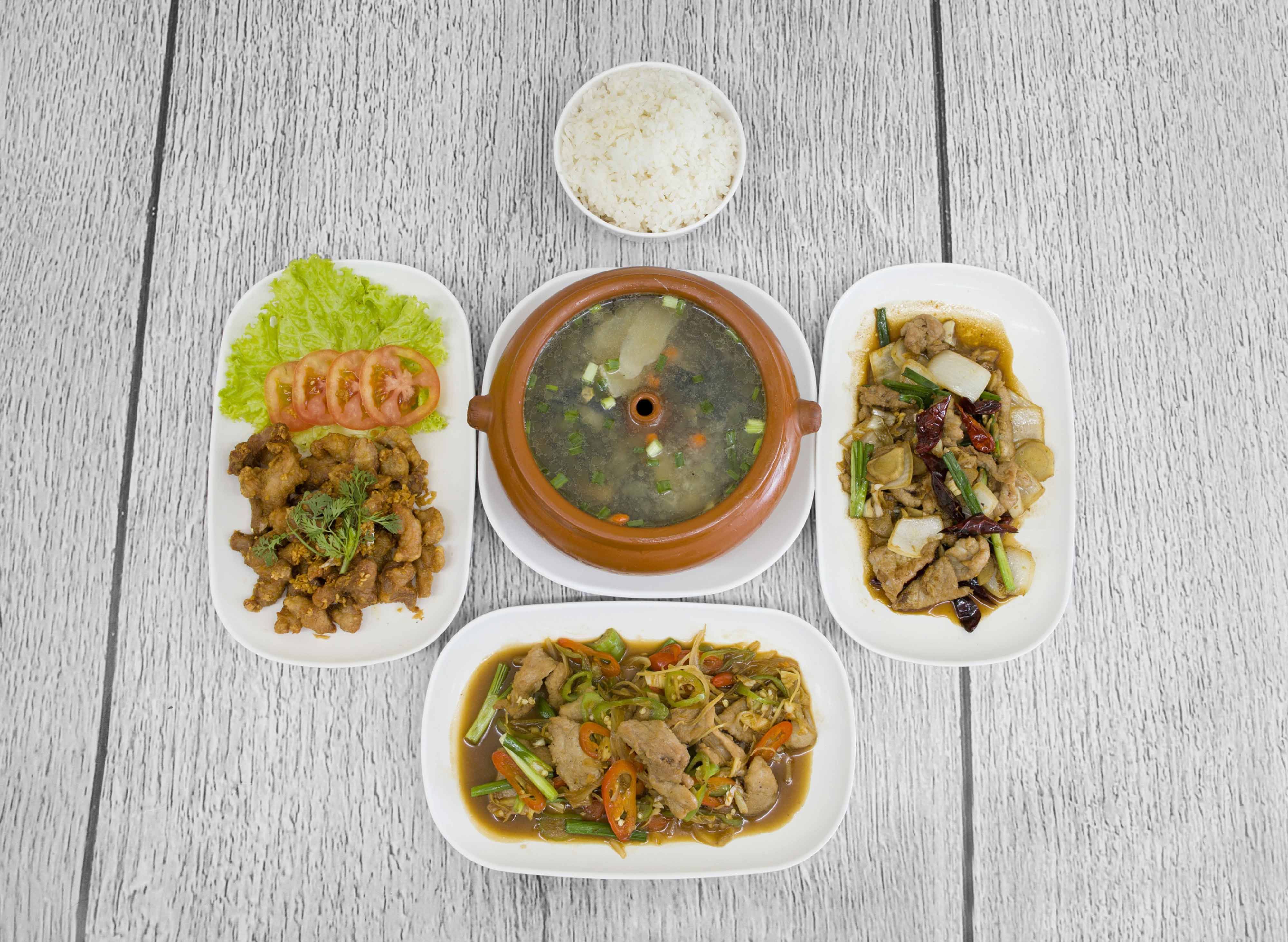 Somchai Pochana delivery near you in Chiang Rai| foodpanda
