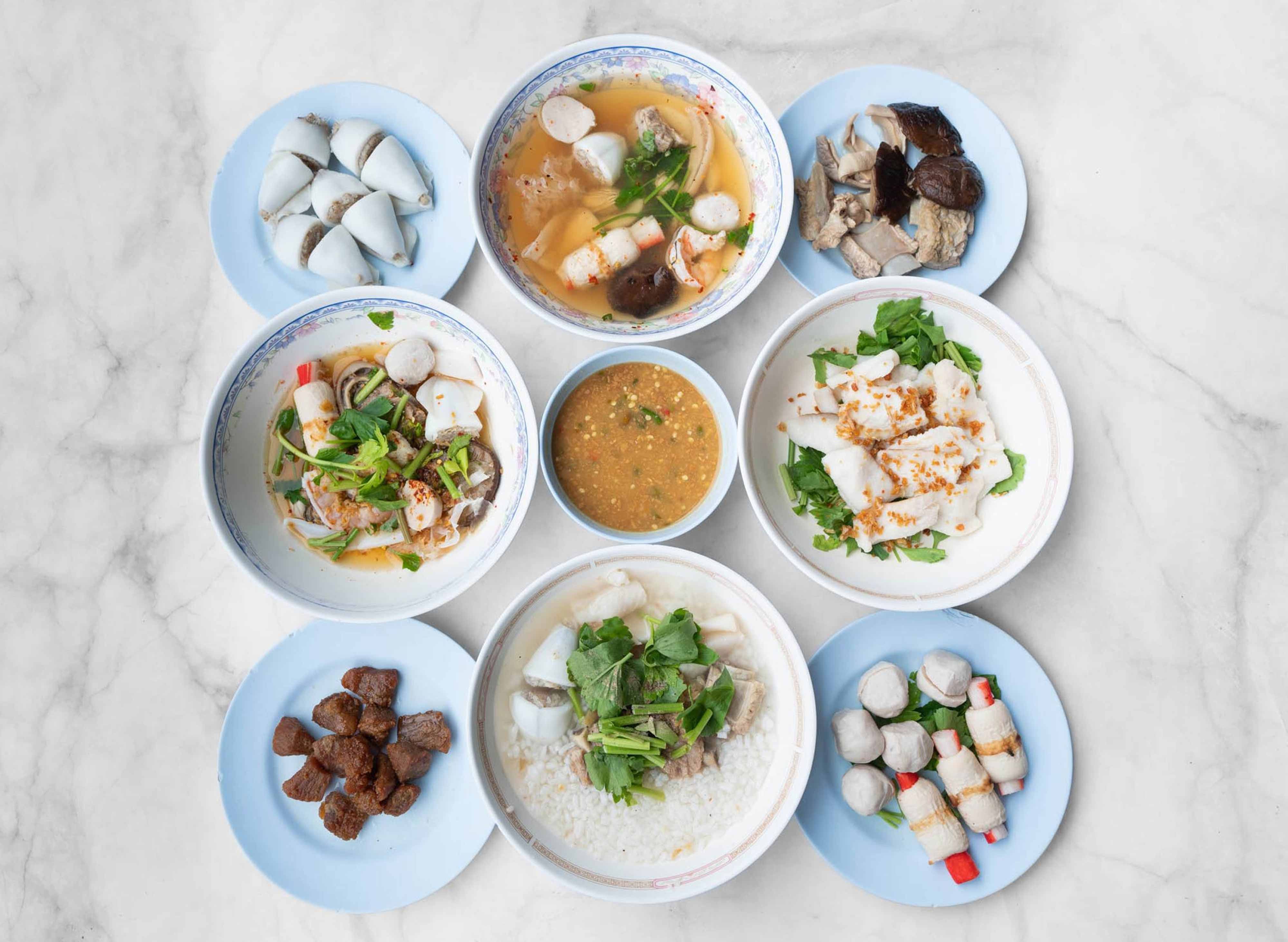 Supachok Khawtompla delivery near you in Rayong| foodpanda