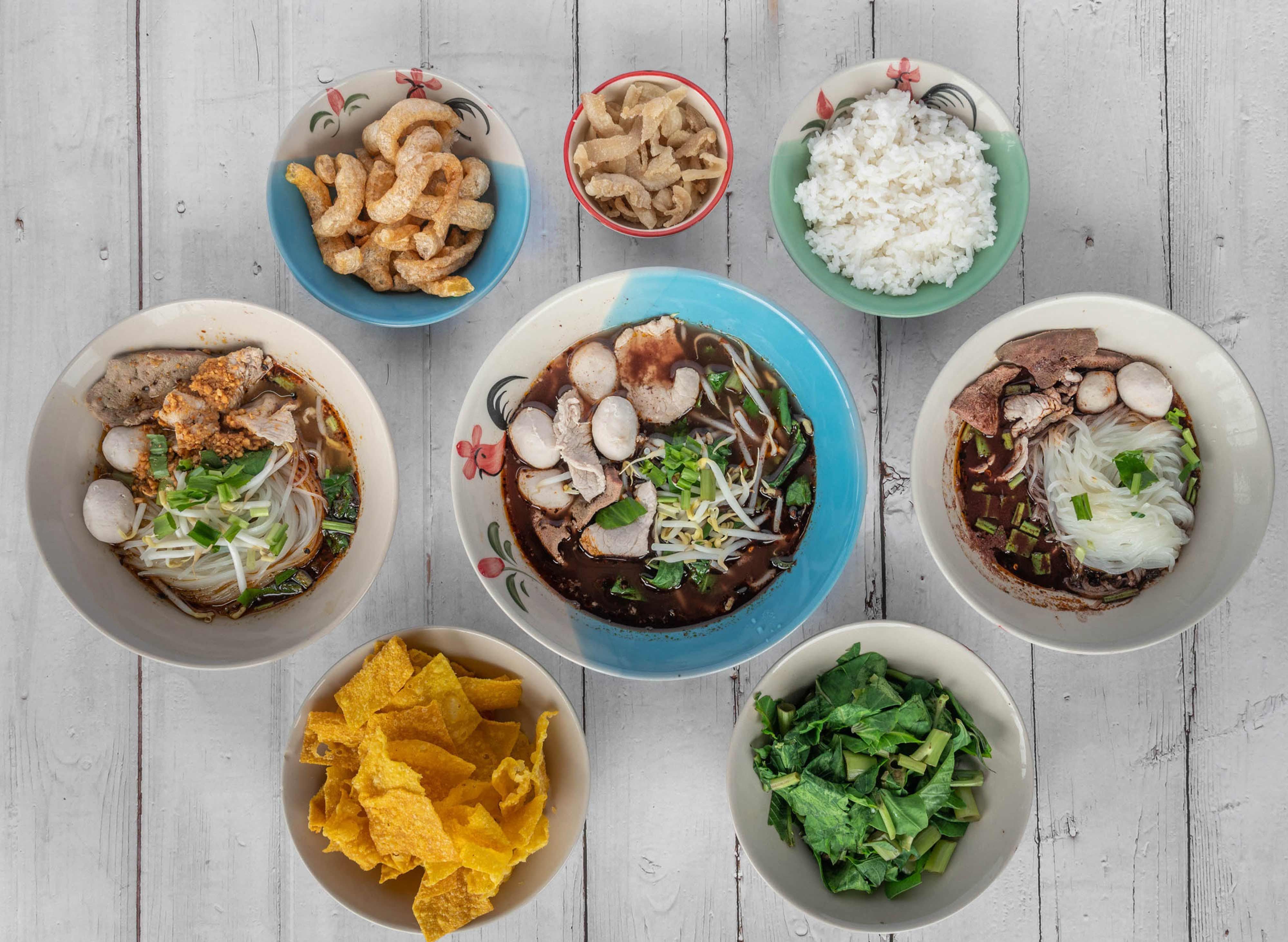 Teaw Rlua Yutya (Pananchoeng) delivery near you in Phra Nakhon Si ...