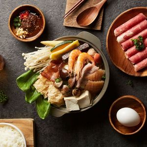 燒石鼎石頭小火鍋 (新北汐止店)菜單 價格 | 向附近的燒石鼎石頭小火鍋 (新北汐止店)訂購 | foodpanda 外送