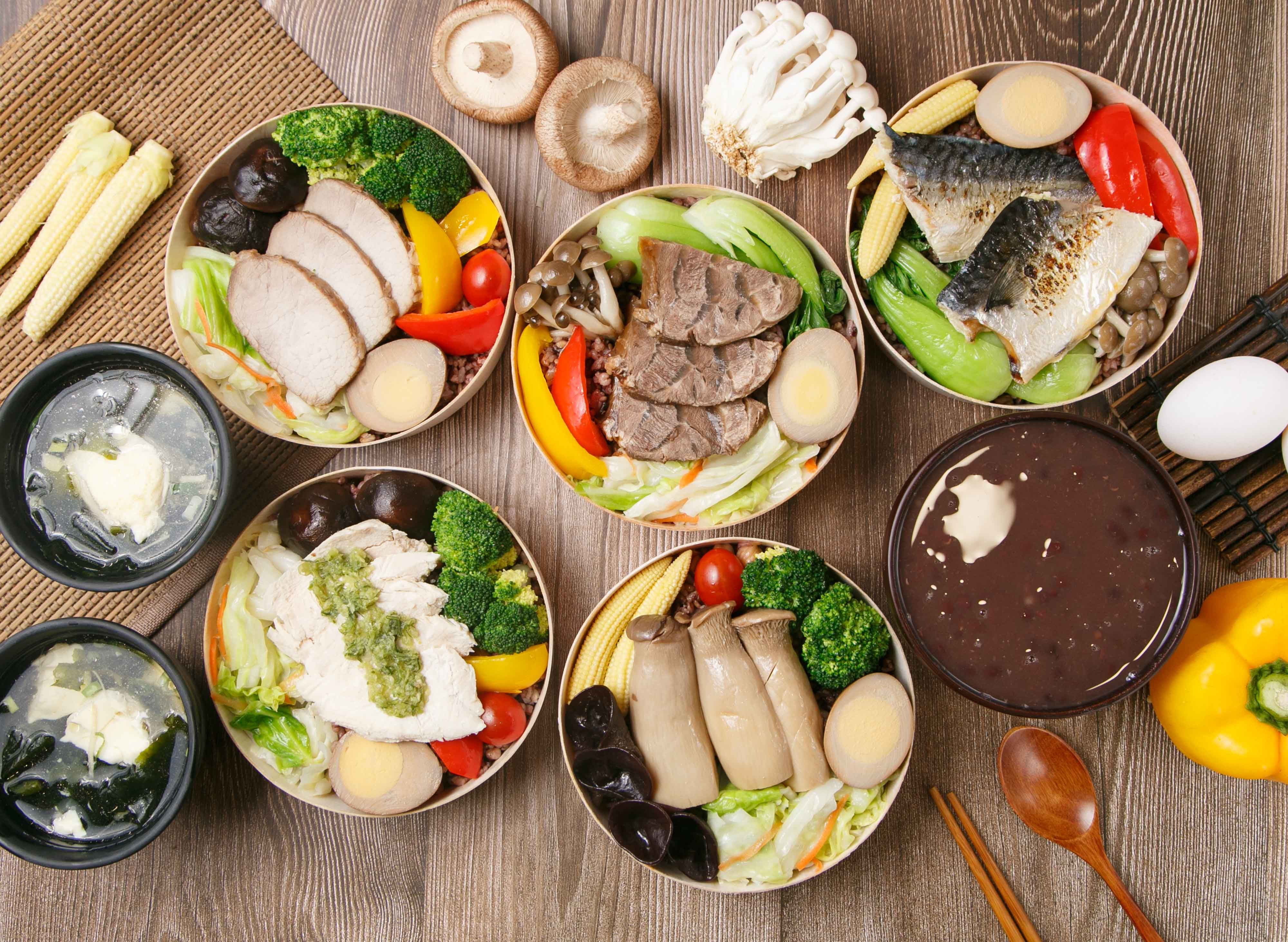 wu tao chih shang fan bao ( liou he gong yuan branch ) Menu, Delivery ...