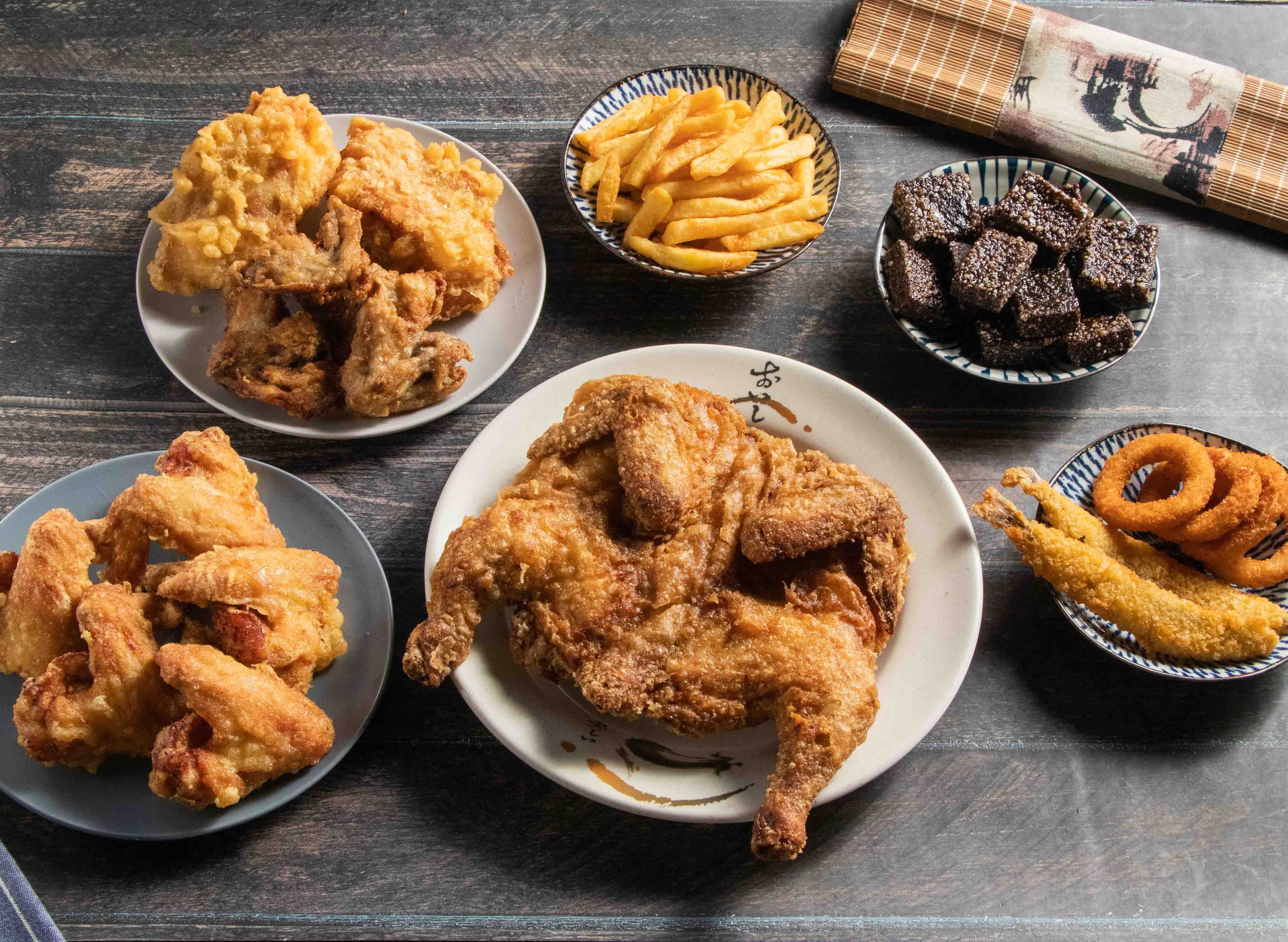 fu ju xiang san shi nian lao dian chuang yi zha shi guan Menu in ...