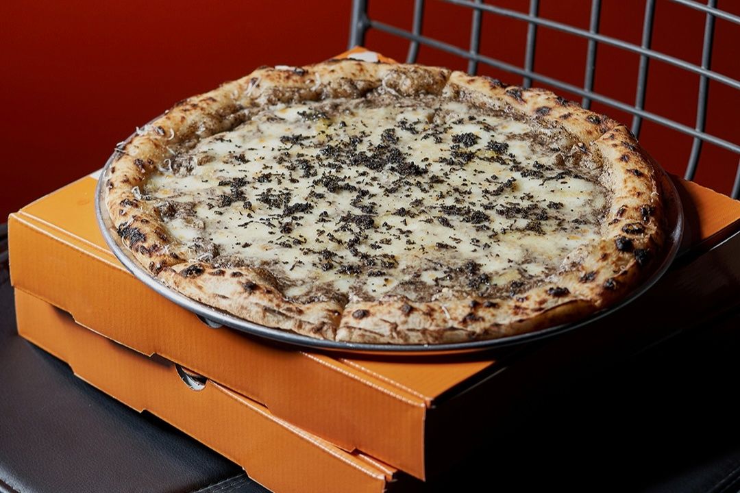 Blu Pizzeria delivery service in UAE | Talabat