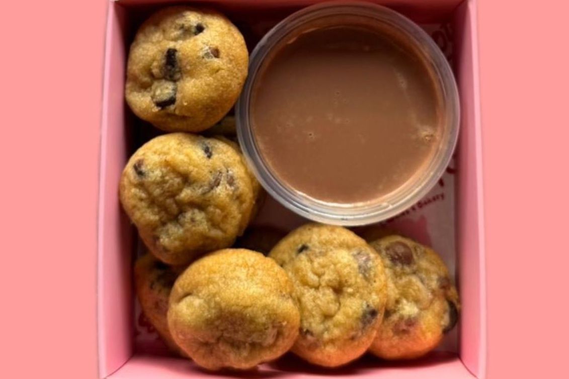 Biscotto Cookies & Bakery delivery service in UAE | Talabat