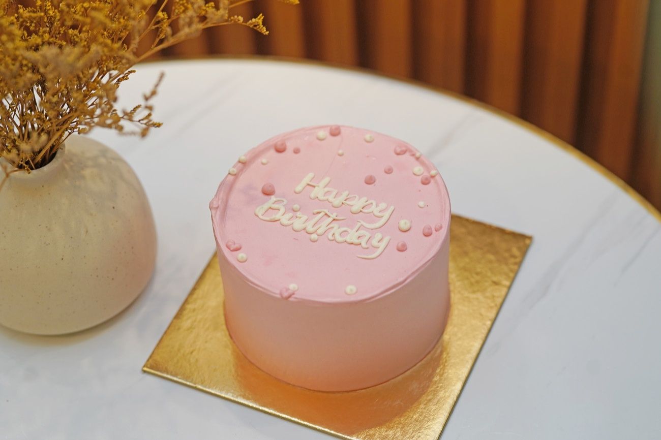 Mystery Cafe & Cakes delivery service in UAE | Talabat