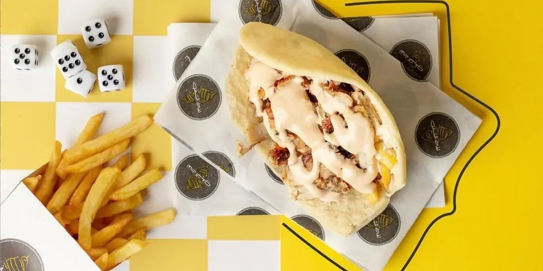 Chef's roll Delivery Menu in Al Mughrizat | HungerStation Saudi Arabia