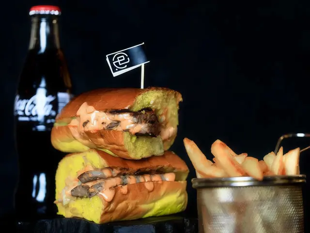 BURGERAT Delivery Menu in Al Qayet | HungerStation Saudi Arabia