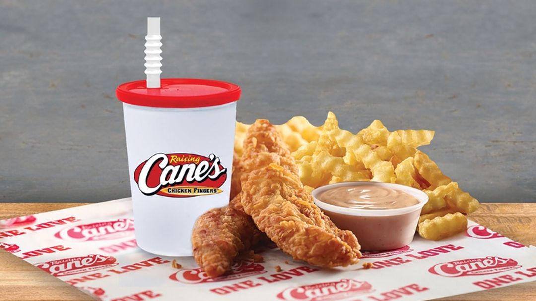 Raising Canes Delivery Menu in Riyadh | Hungerstation Saudi Arabia