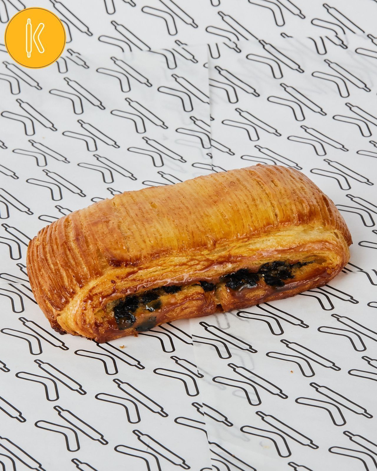 Buy Katchino Pain Suisse Pastry Cream & Chocolate Chips, 1 Piece Online ...