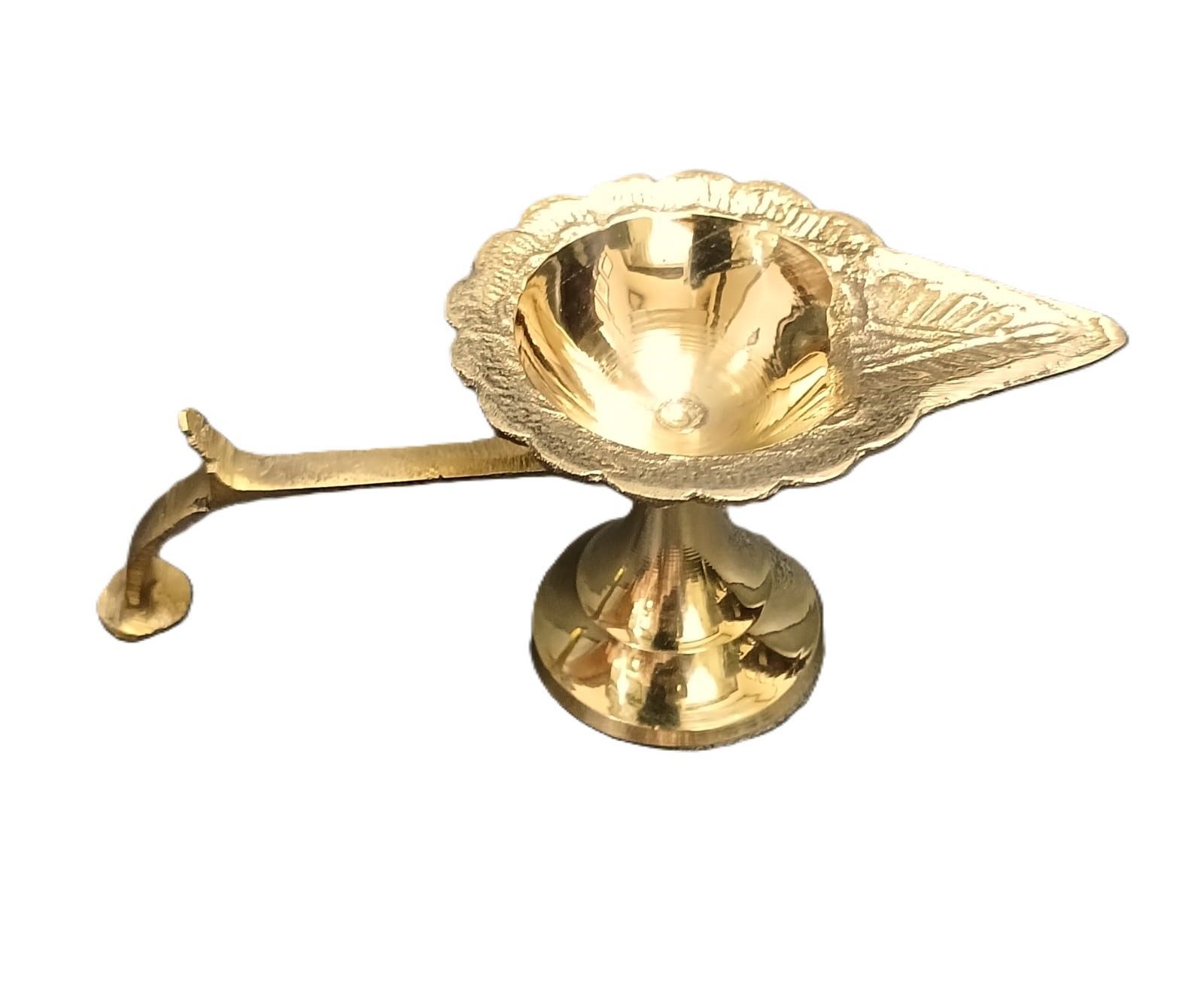 Buy Gini Brass Pooja Diya Lamp, Deepak, Aarti with Handle, 1 Pack ...