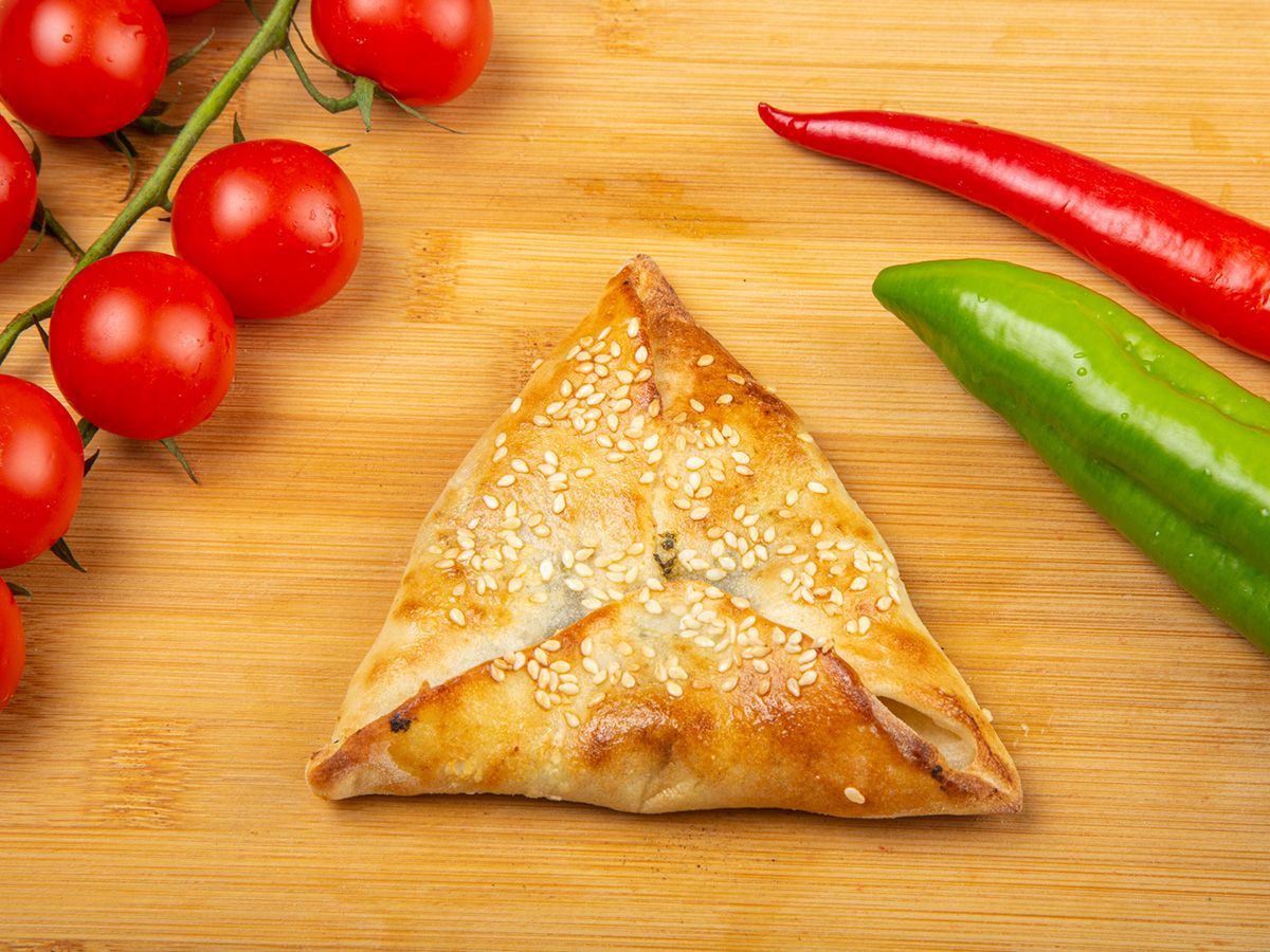 Atyab Manqusha Pastry delivery service in UAE | Talabat