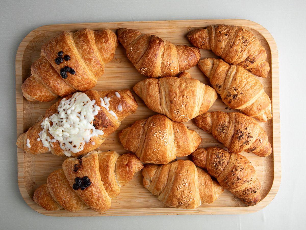 AL BAYADER BAKERY delivery service in UAE | Talabat