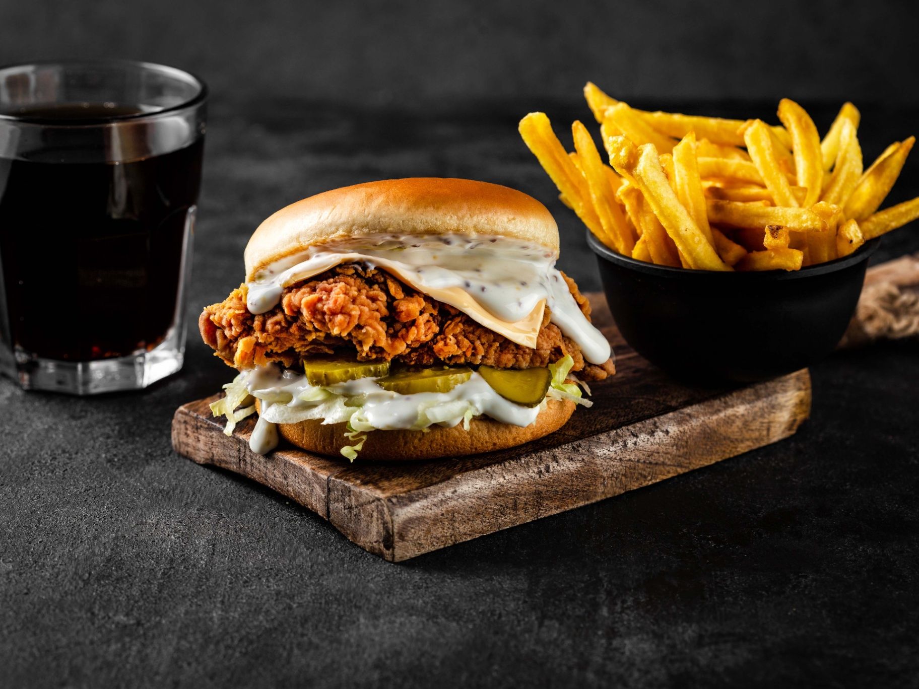 Messy Burger delivery service in UAE | Talabat