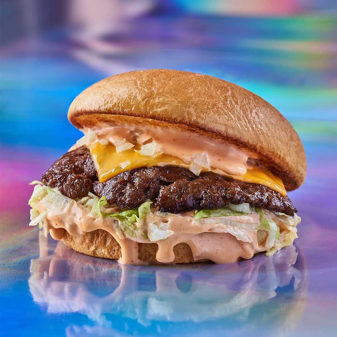 FOMO Burger delivery service in UAE | Talabat