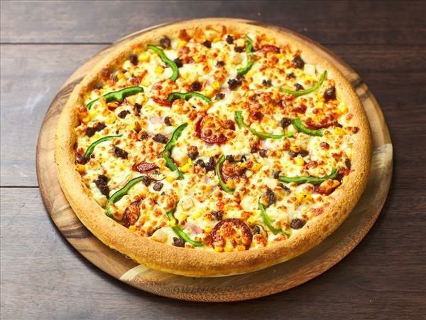 The Fat Pizza delivery service in UAE | Talabat