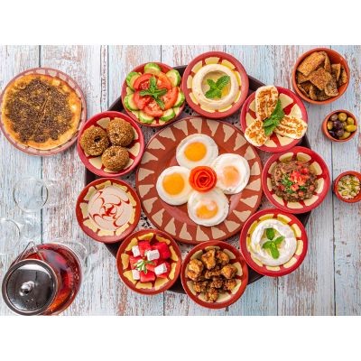 Kaaki W Nos - Lebanese & Breakfast delivery service in UAE | Talabat
