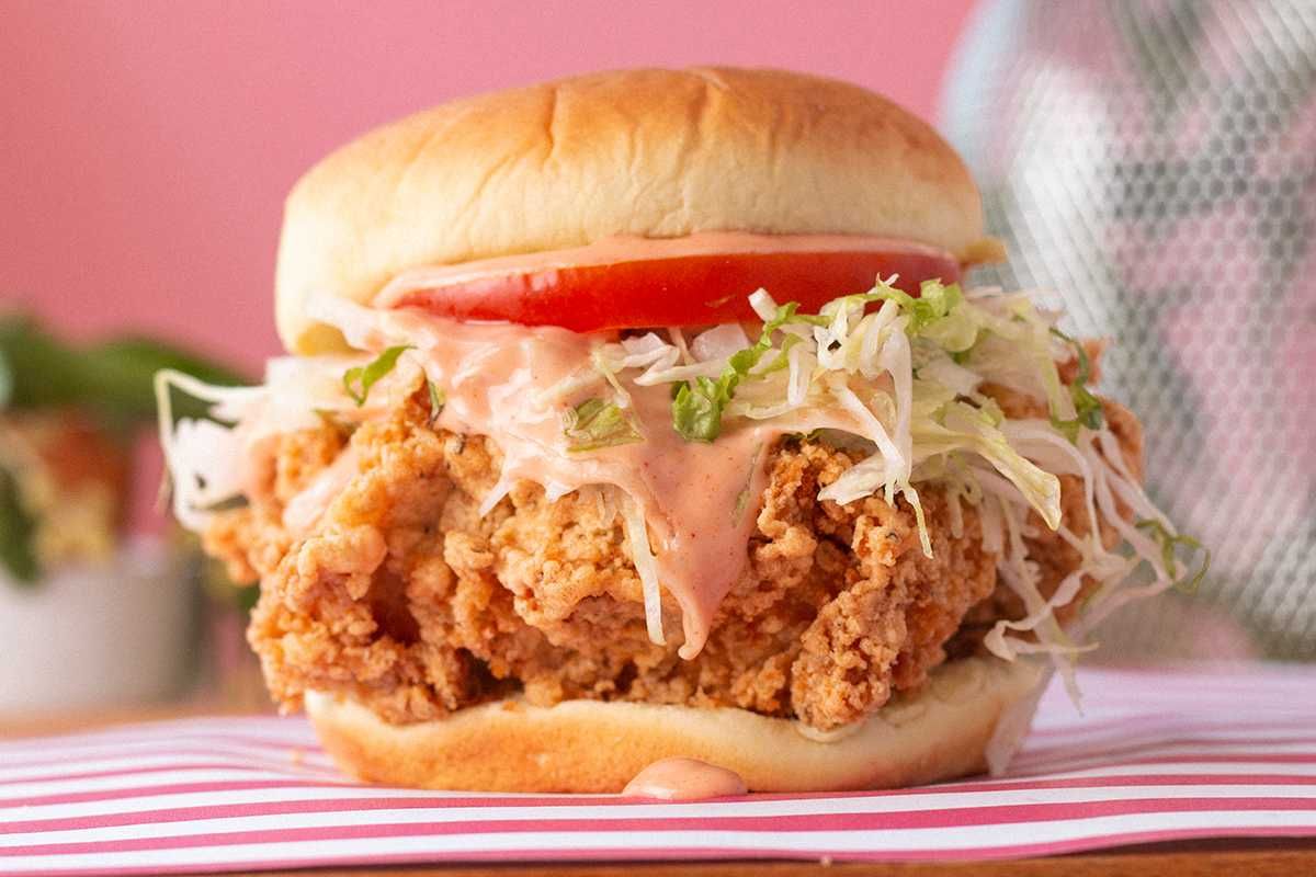 Noble Chicken - Sandwiches, Sliders and Wings delivery service in UAE ...
