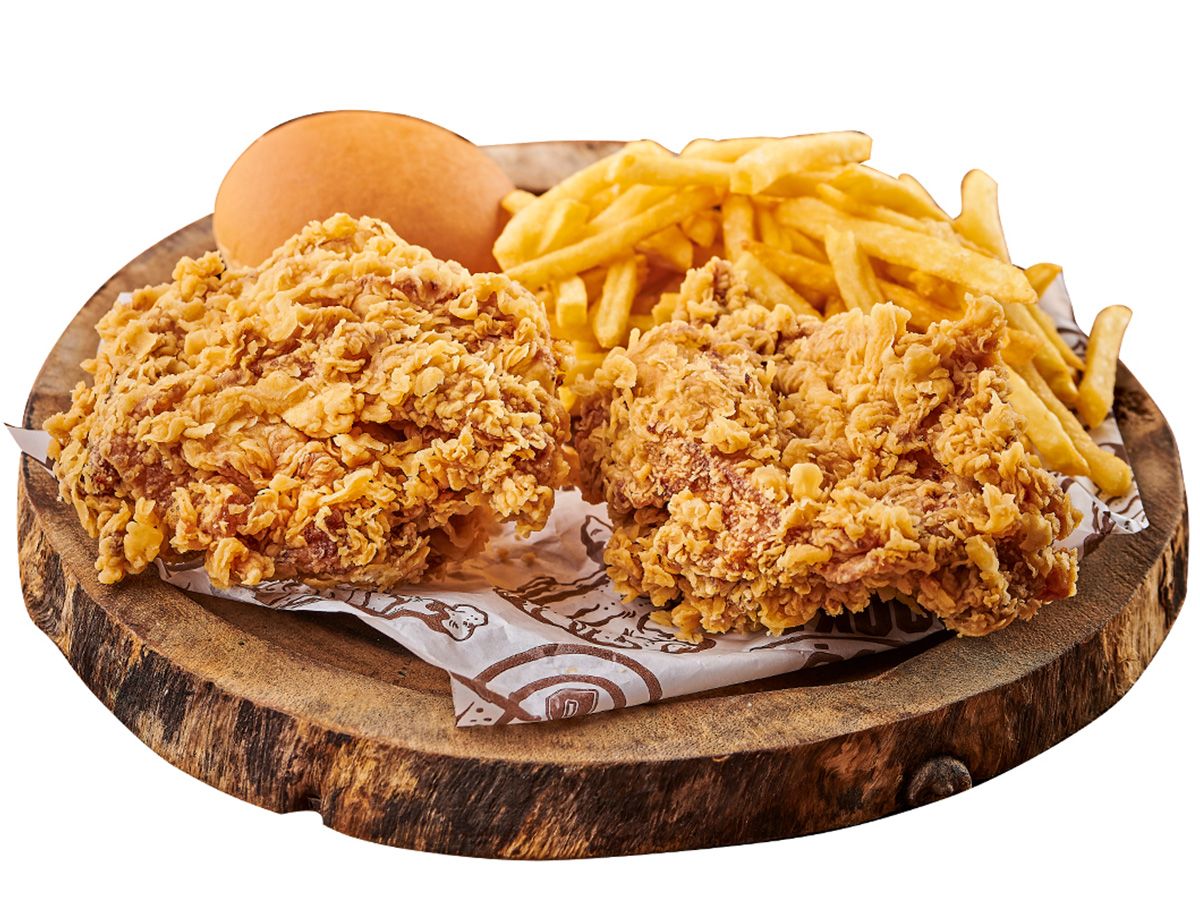 Bazooka fried chicken and burger delivery service in Qatar | Talabat