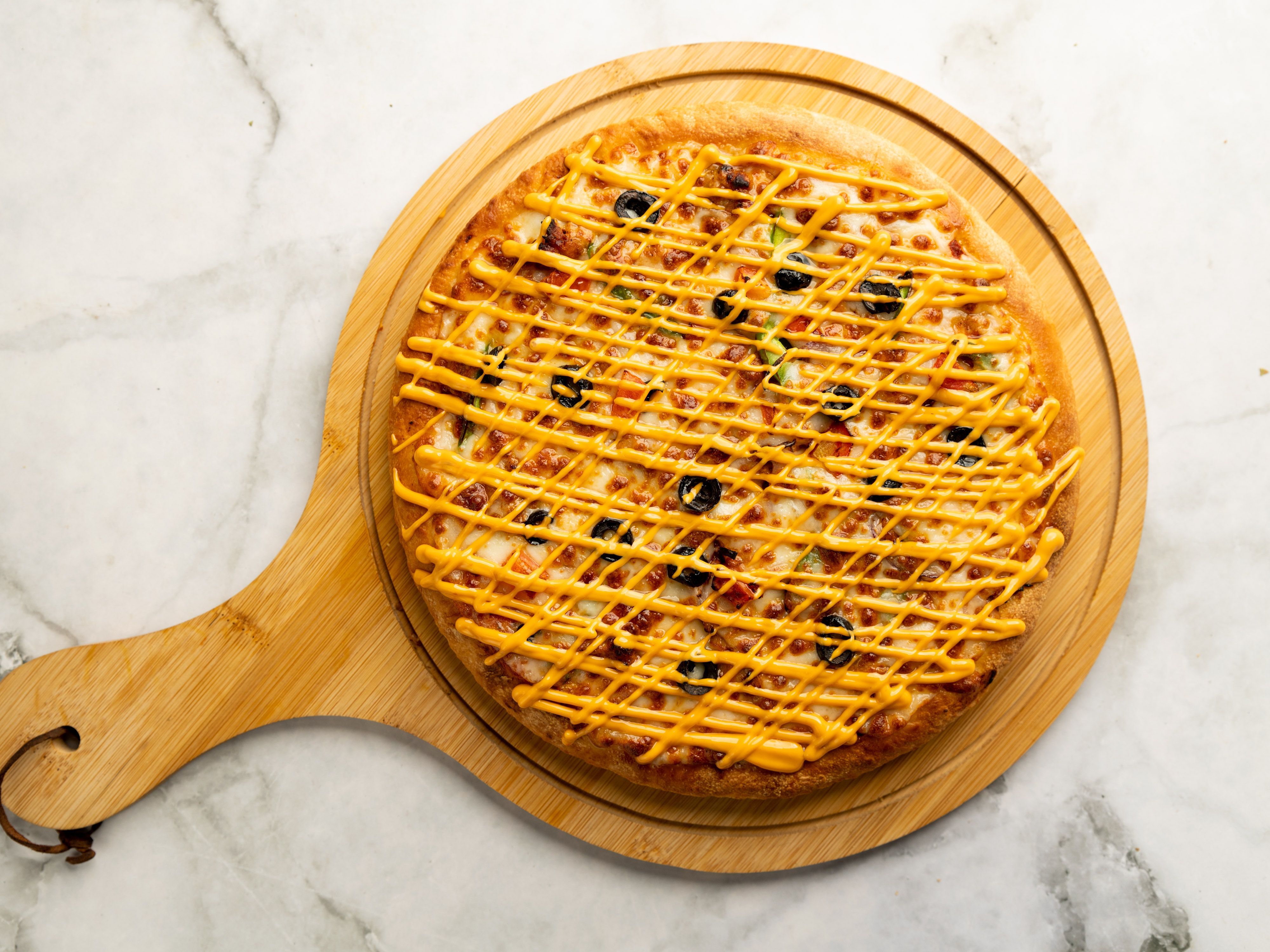 Deli Pizza delivery service in Oman | Talabat