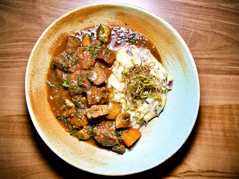 Shamrock Tavern delivery service in Qatar | Talabat