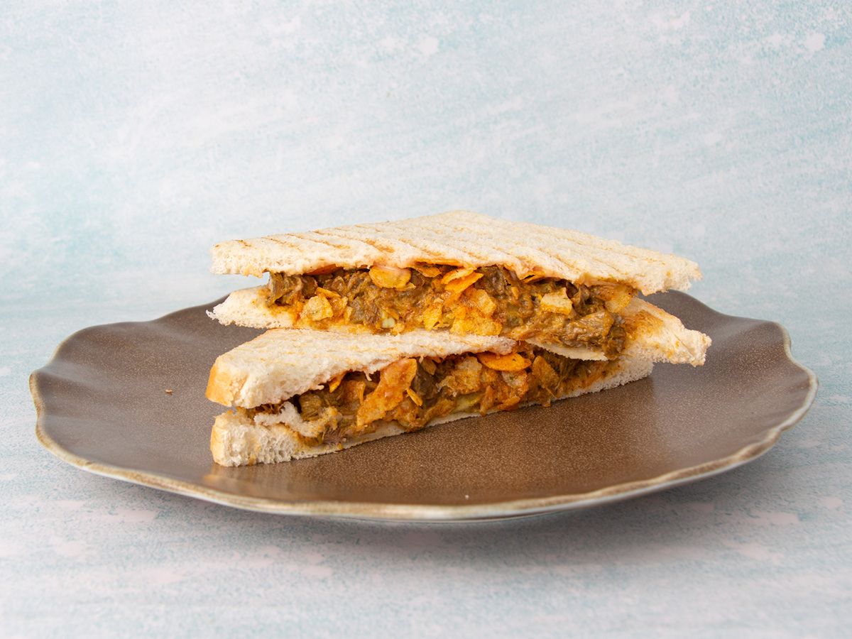 Karak Madbot delivery service in Oman | Talabat