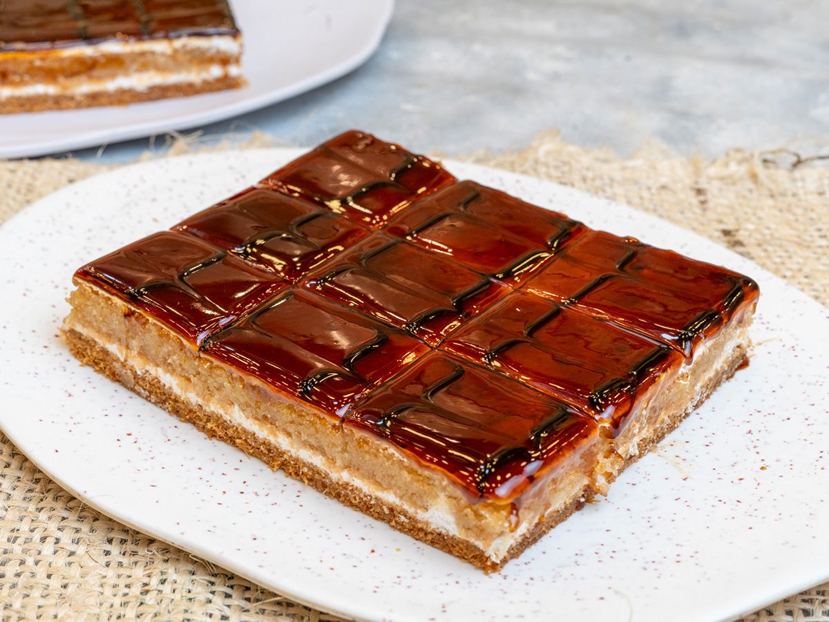 Konafa w basbosa delivery service in Egypt | Talabat