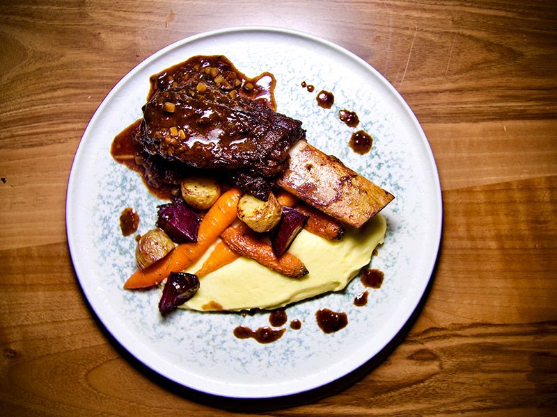 Shamrock Tavern delivery service in Qatar | Talabat