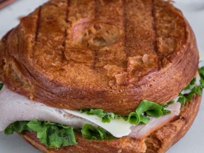 Crumbles Bakery delivery service in Bahrain | Talabat