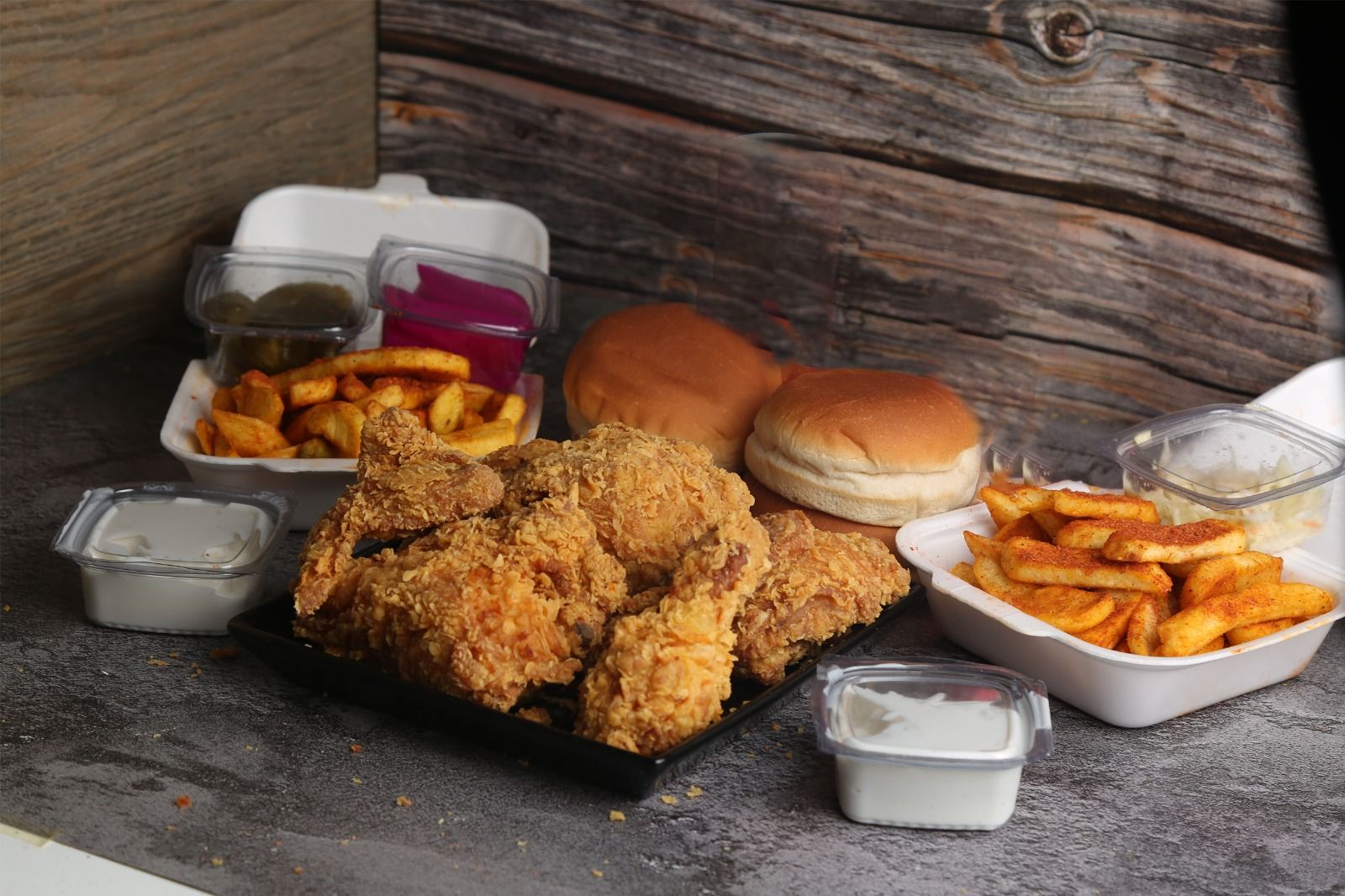 Broasted Al Reef delivery service in Jordan | Talabat