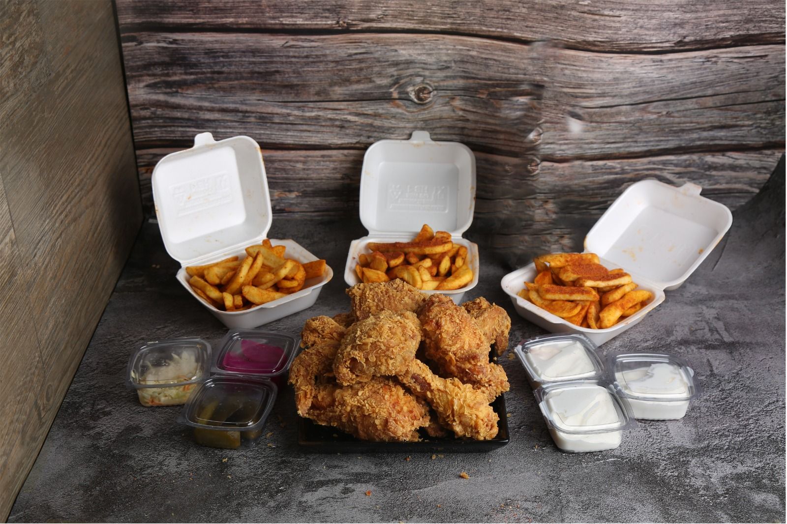 Broasted Al Reef delivery service in Jordan | Talabat