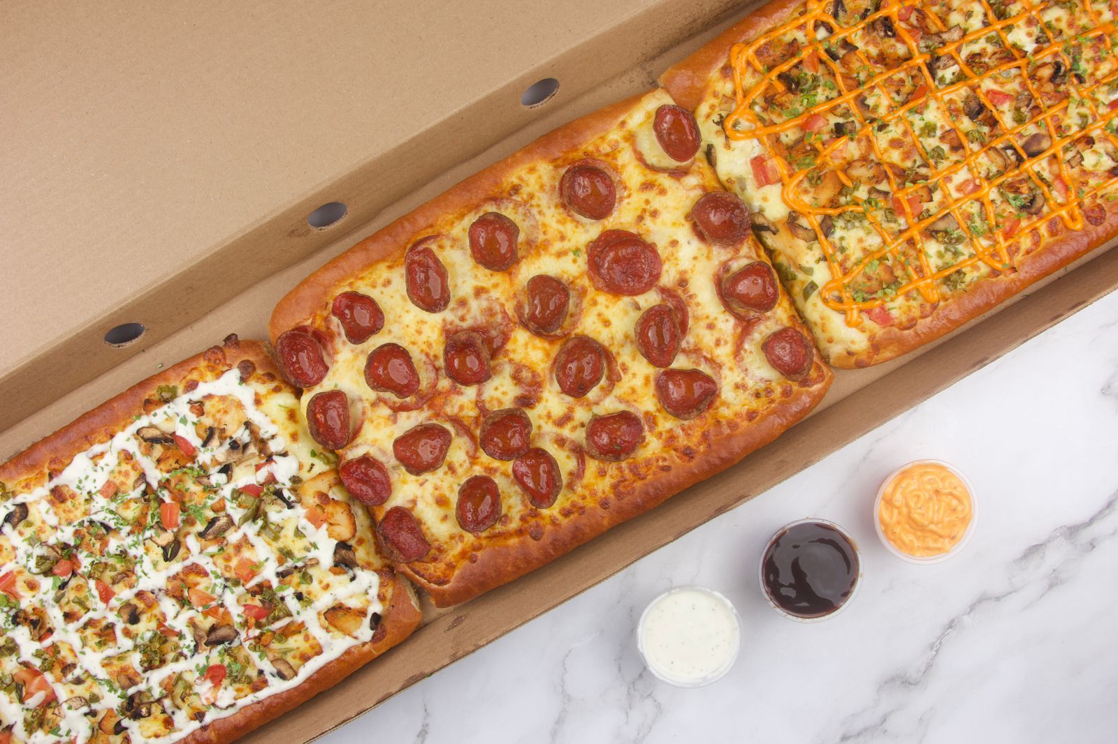 Deli Pizza delivery service in Oman | Talabat