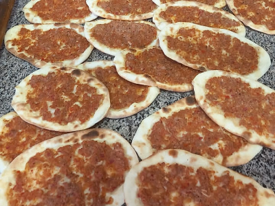 Pizza W Moajanat Alshaykh delivery service in Jordan | Talabat