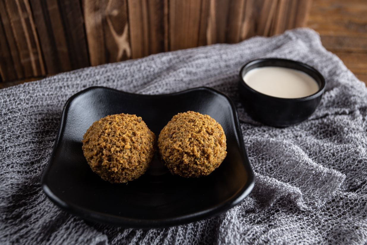 Falafil Al Rabiah Al Khadhra delivery service in UAE | Talabat