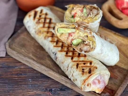 Awafi Shawarma delivery service in Oman | Talabat